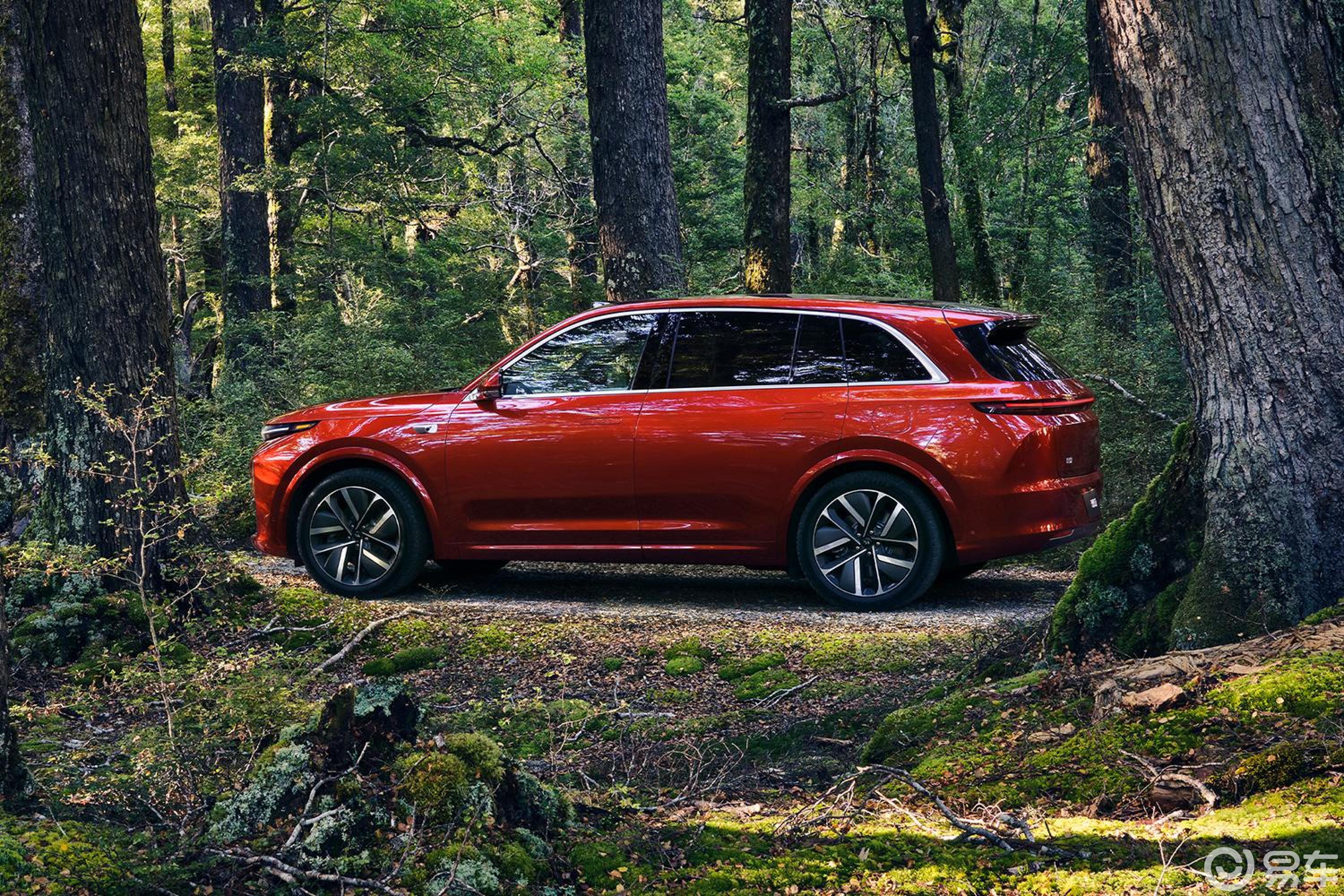 【理想L7图片-汽车图片大全】-易车