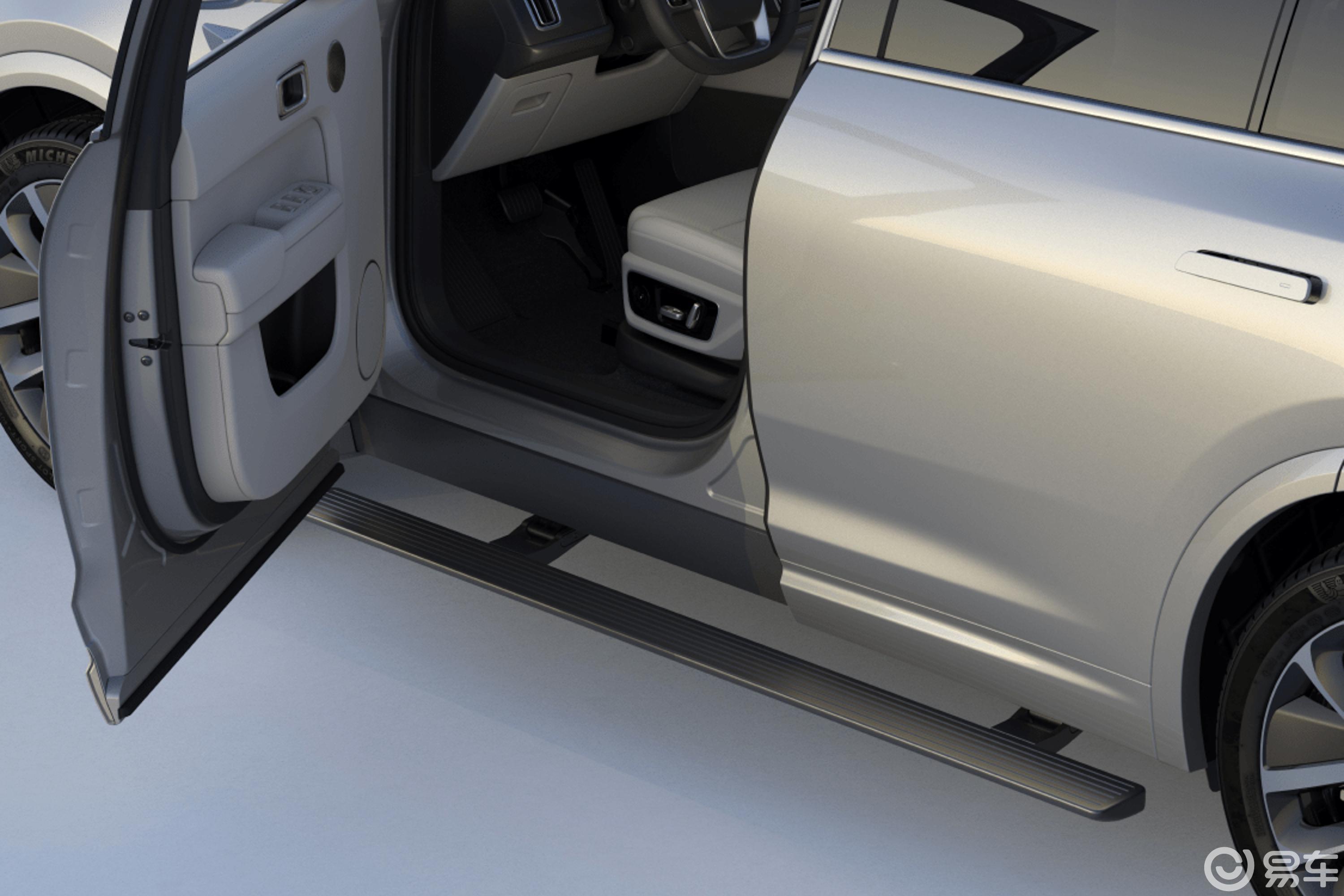 【理想L7图片-汽车图片大全】-易车