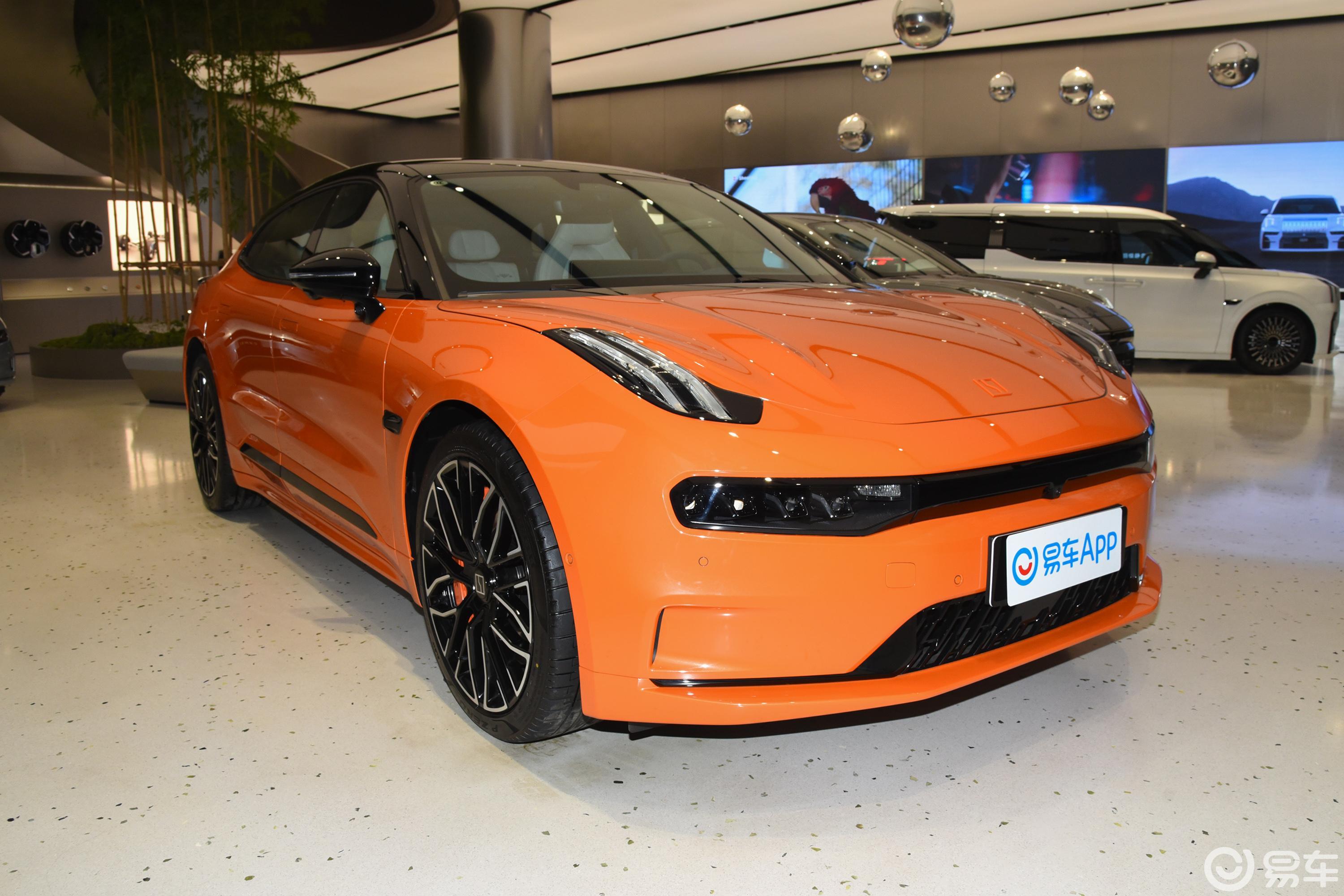 【ZEEKR 001656km 四驱ME版侧前45度车头向右水平图片-汽车图片大全】-易车