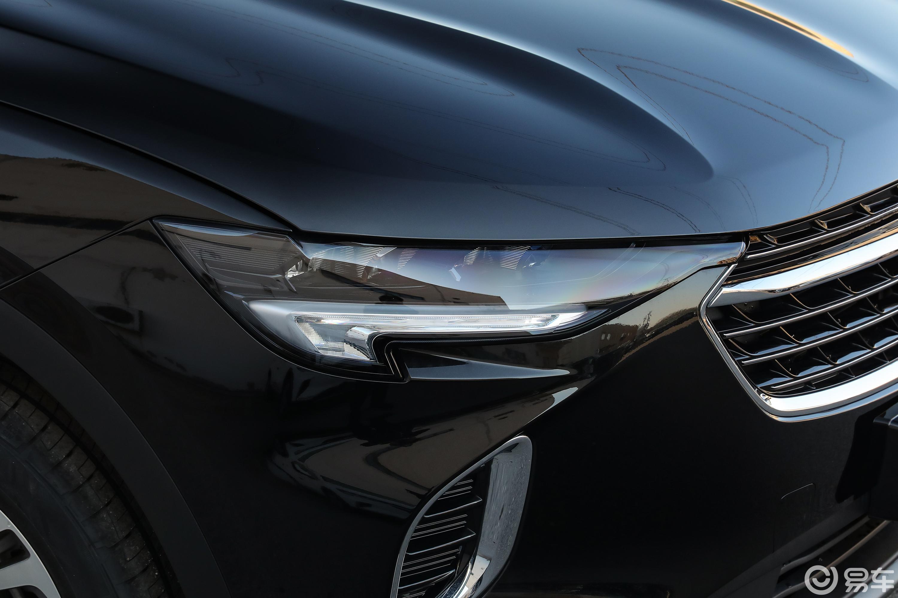 【昂科威昂科威S 652T 两驱豪华型大灯侧45度俯拍图片-汽车图片大全】-易车