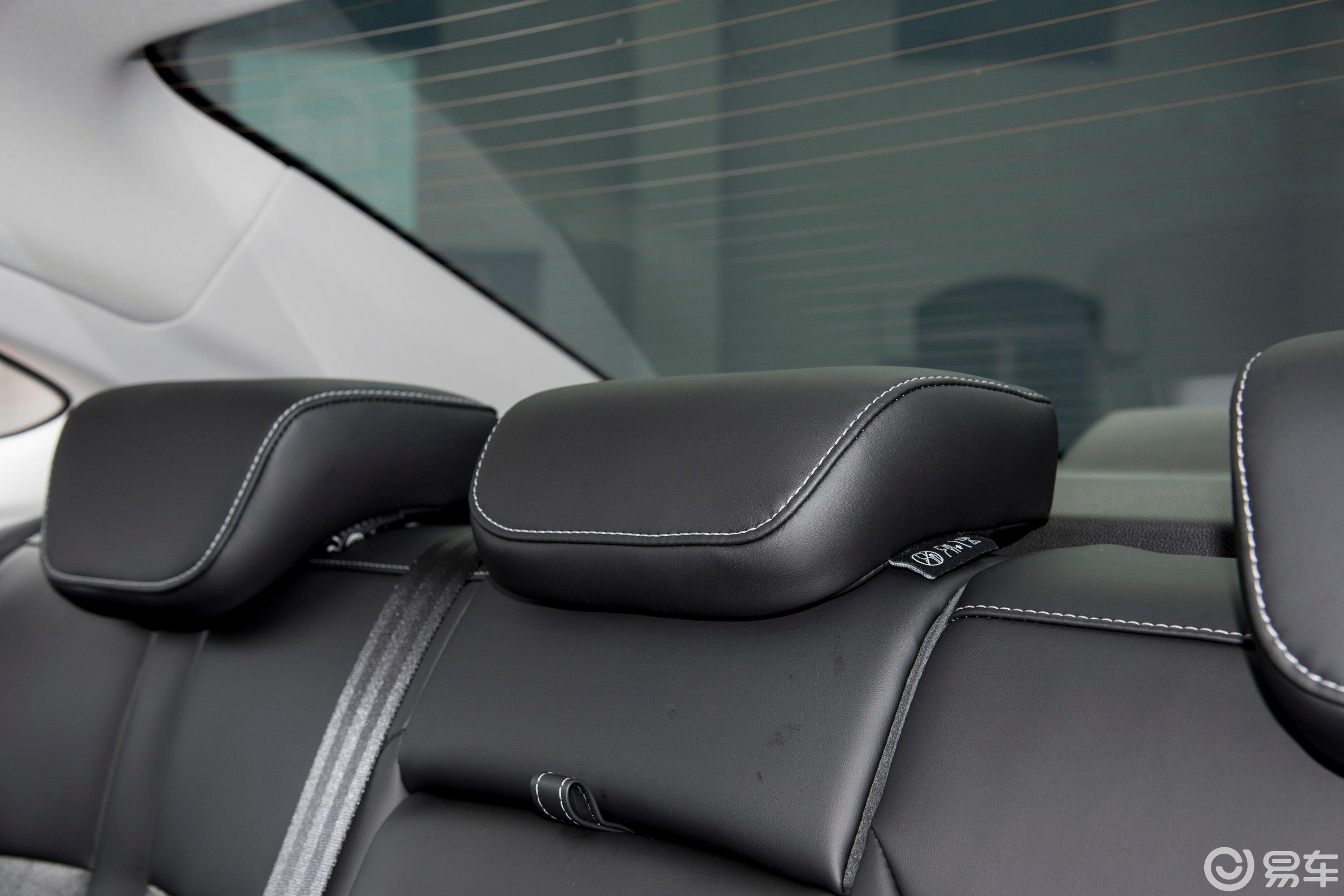 【AION SPlus 510km 70 乐享版 磷酸铁锂 59.4kWh后排空间图片-汽车图片大全】-易车