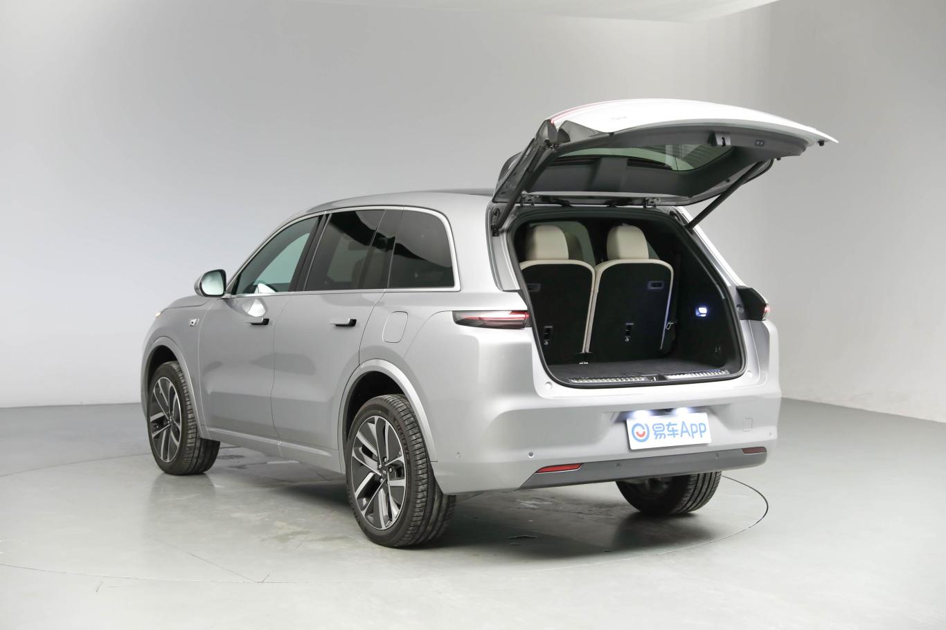 【理想L8L8 Pro后备厢开启45度侧拍图片-汽车图片大全】-易车