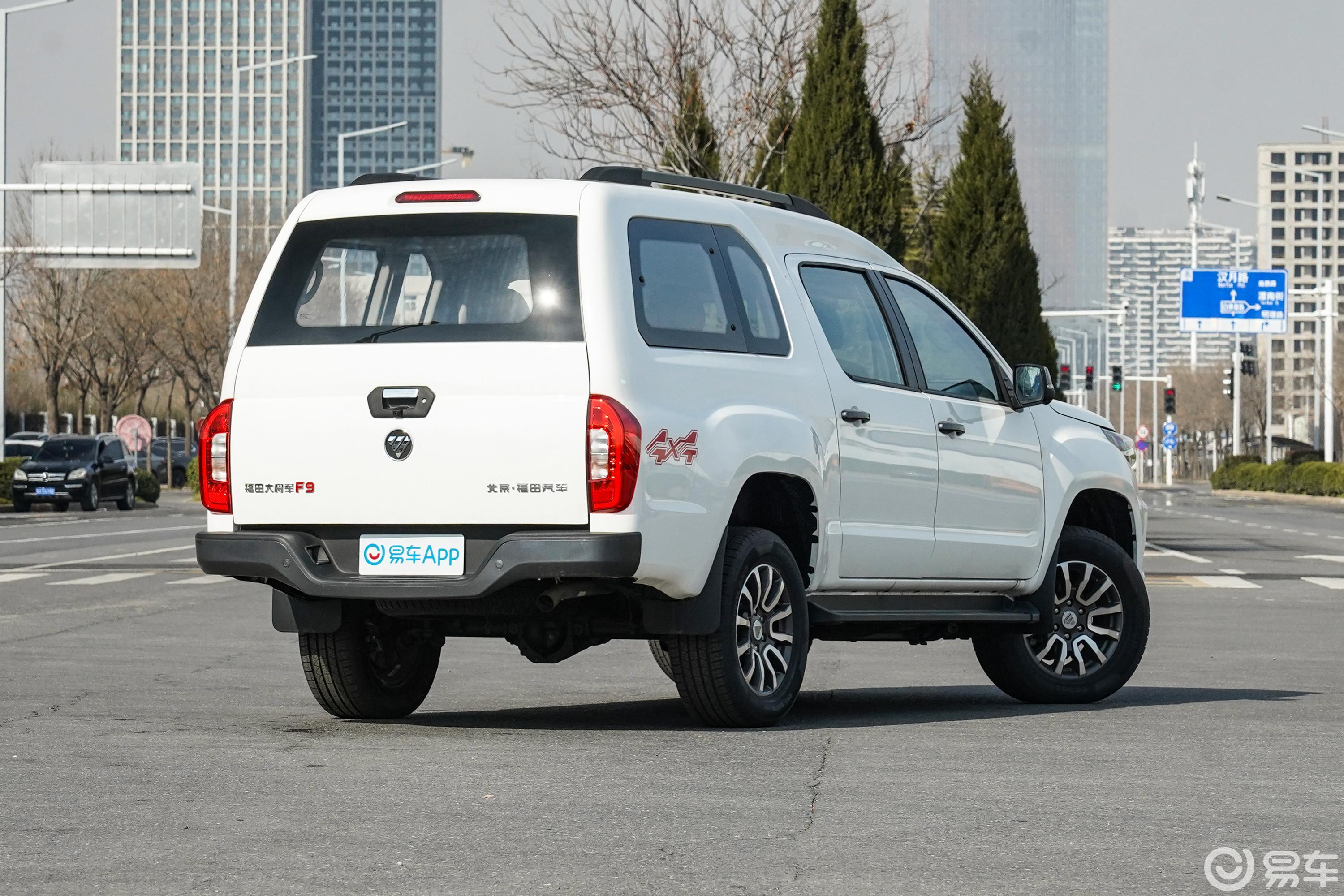 【大将军F9 SUV2.0T 自动四驱豪华型侧后45度车头向右水平图片-汽车图片大全】-易车