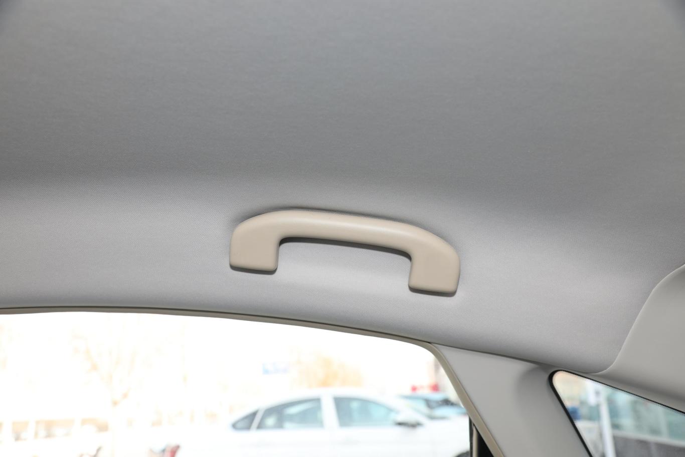 【风神E70改款 Pro 401km 畅行版 三元锂后排功能图片-汽车图片大全】-易车