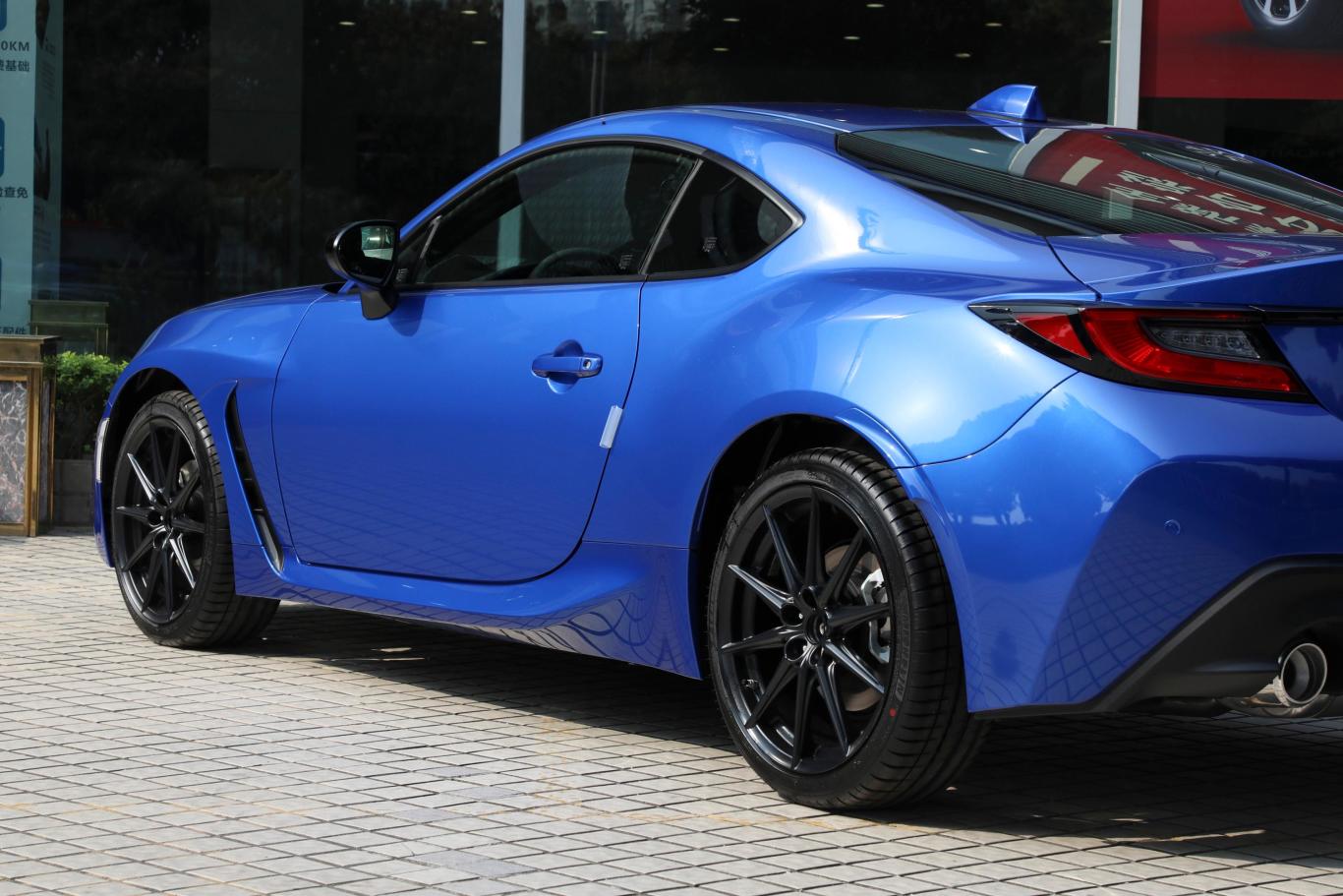 【斯巴鲁BRZ10周年纪念版 2.4L 手动版外观细节图片-汽车图片大全】-易车