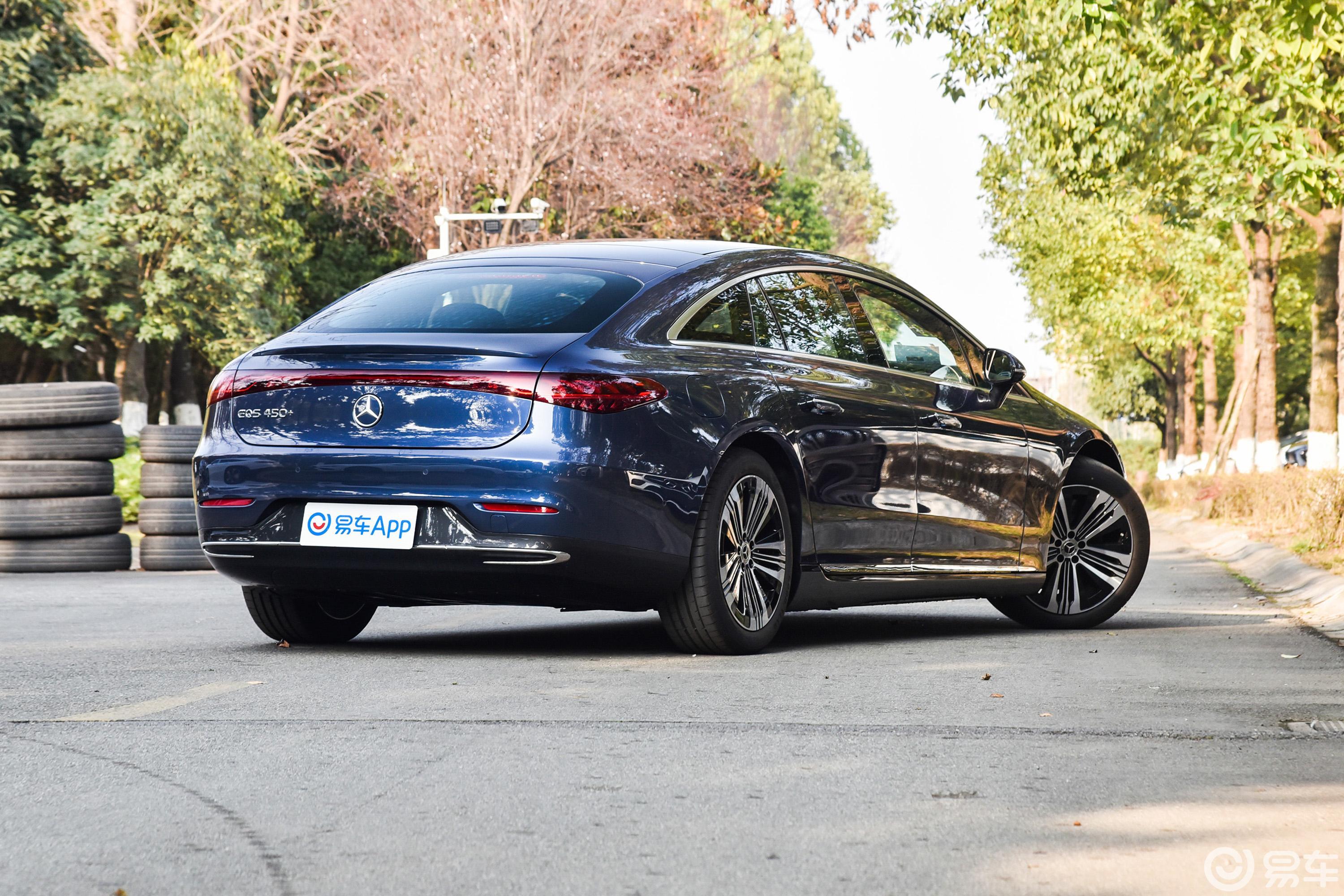 【奔驰EQS450+ 豪华版侧后45度车头向右水平图片-汽车图片大全】-易车