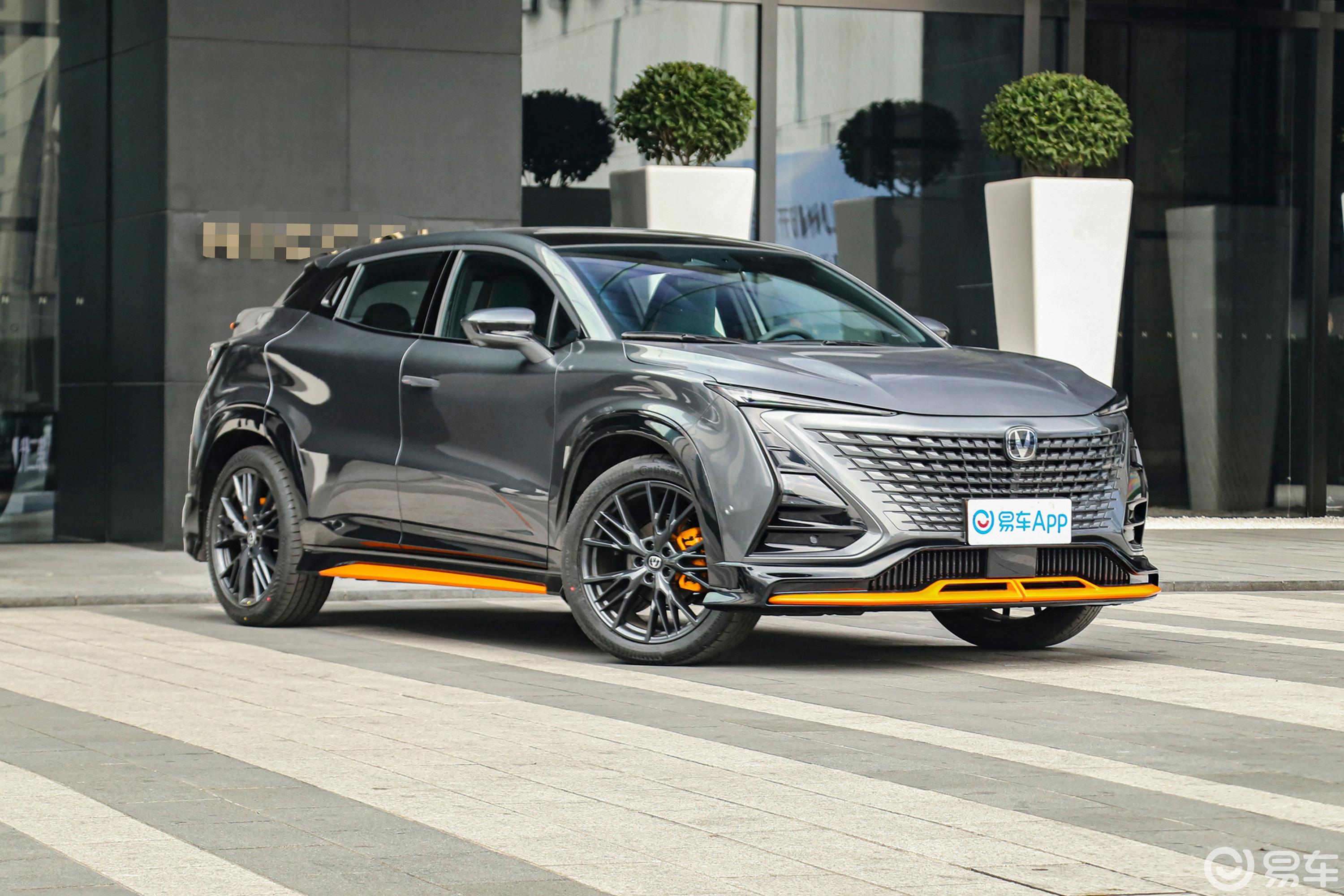 【长安UNI-T第二代 运动版 1.5T 旗舰型侧前45度车头向右水平图片-汽车图片大全】-易车