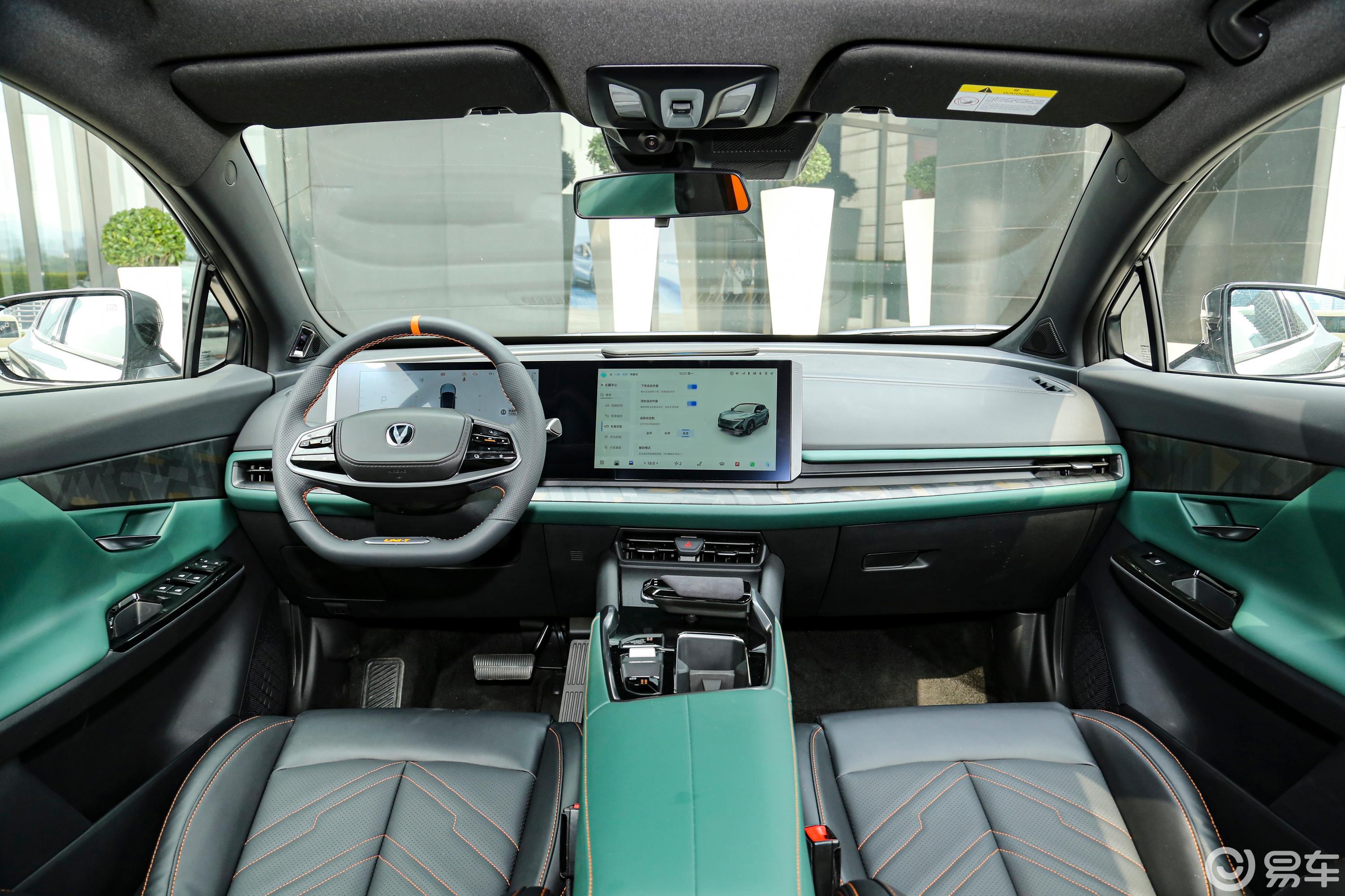 【长安UNI-T第二代 运动版 1.5T 旗舰型内饰全景正拍图片-汽车图片大全】-易车