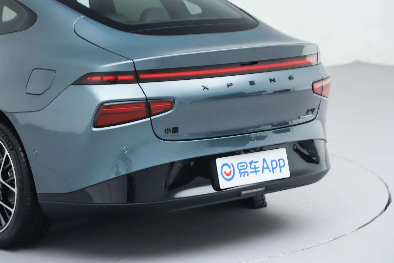 【小鹏P7P7i 610 四驱Max性能版车尾特写图片-汽车图片大全】-易车