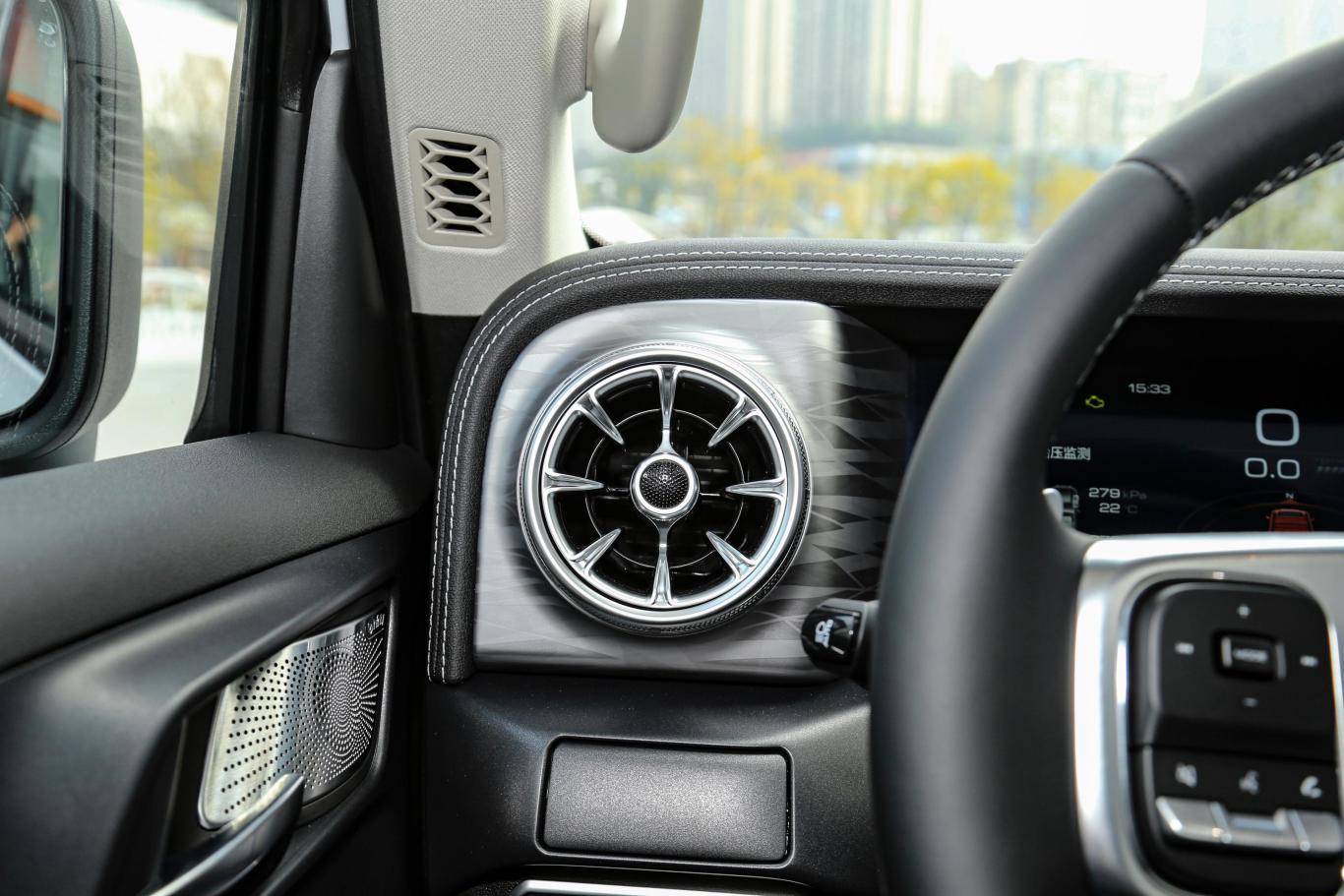 【坦克3002.0T 铁骑02内饰图片-汽车图片大全】-易车