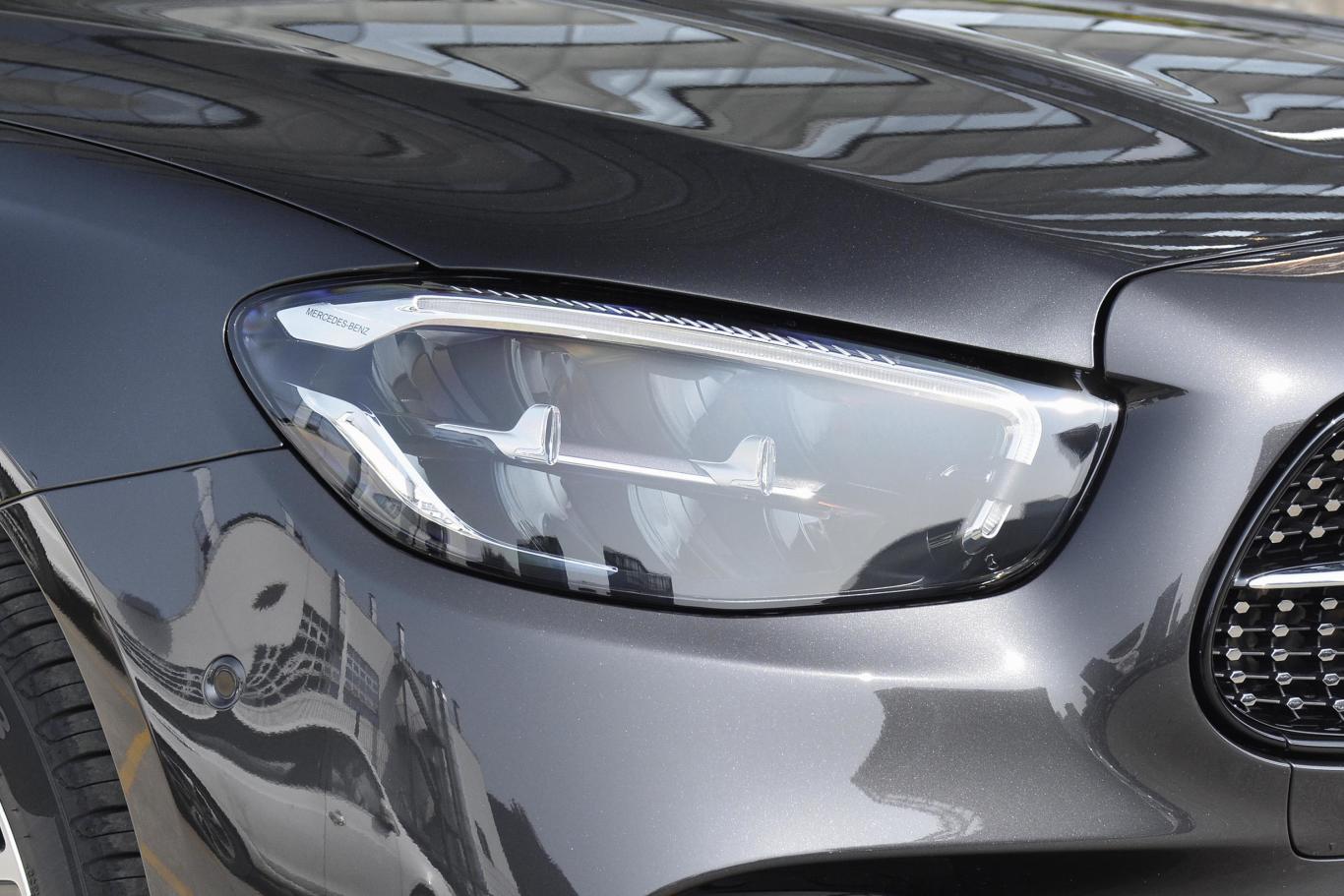 【奔驰E级E 300 L 运动豪华型外观灯组图片-汽车图片大全】-易车