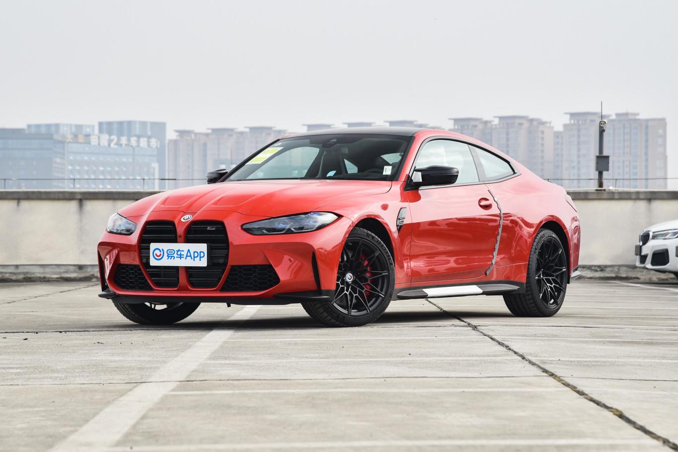 【宝马M450周年版 M4 双门轿跑车 雷霆版侧前45度车头向左水平图片-汽车图片大全】-易车