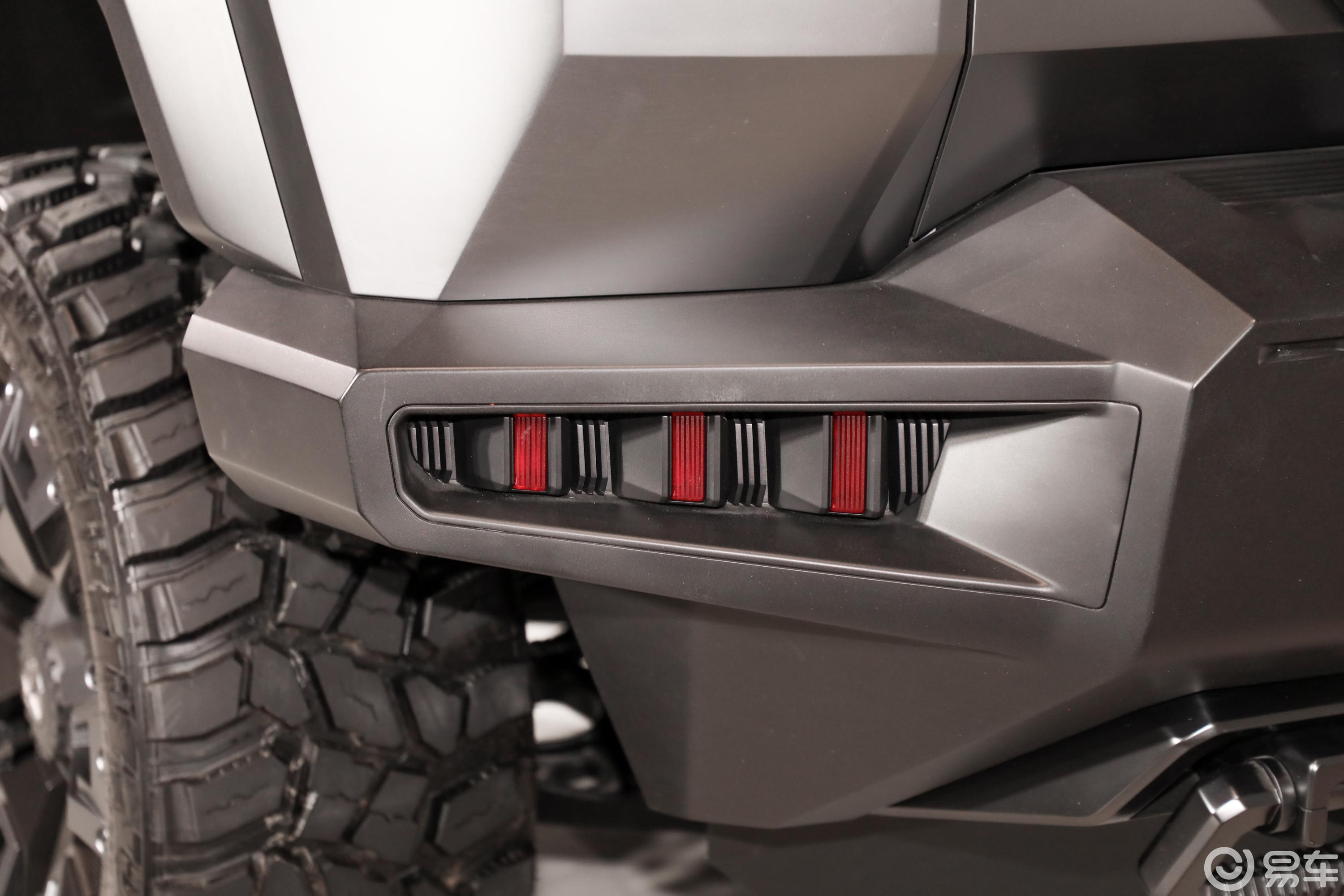 【猛士917纯电动 505km 创始版外观细节图片-汽车图片大全】-易车