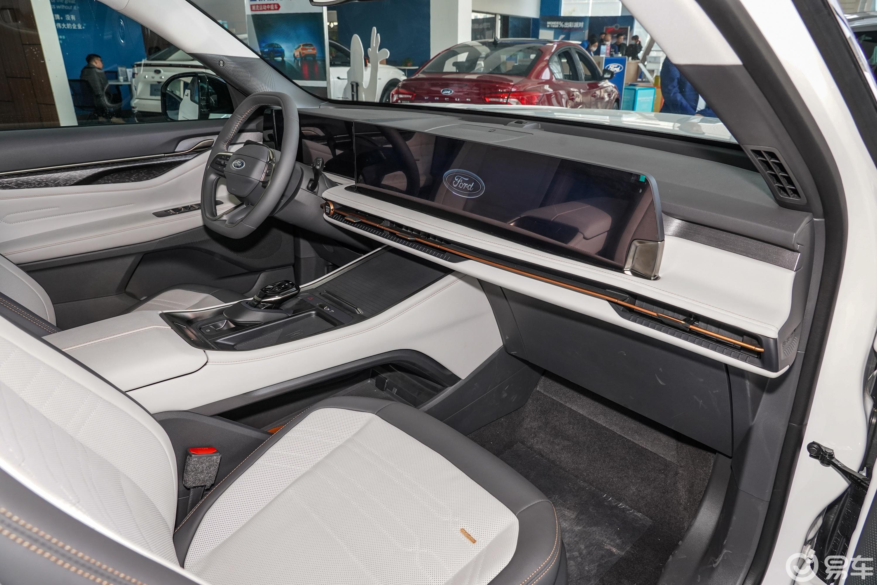 【锐界锐界L 2.0T 四驱至尊型 7座内饰全景副驾驶员方向图片-汽车图片大全】-易车