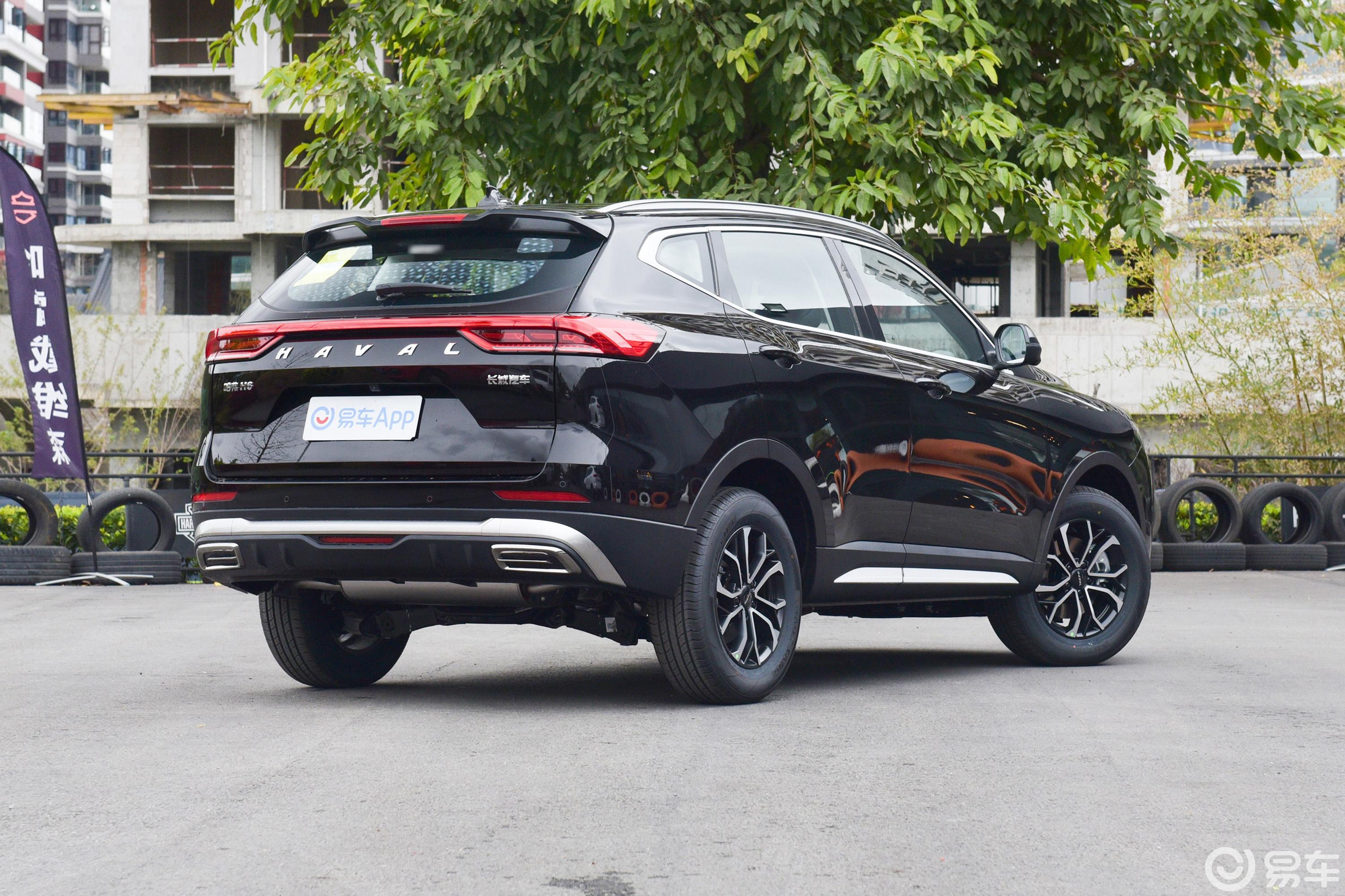 【哈弗H6国潮版 1.5T 两驱都市版侧后45度车头向右水平图片-汽车图片大全】-易车