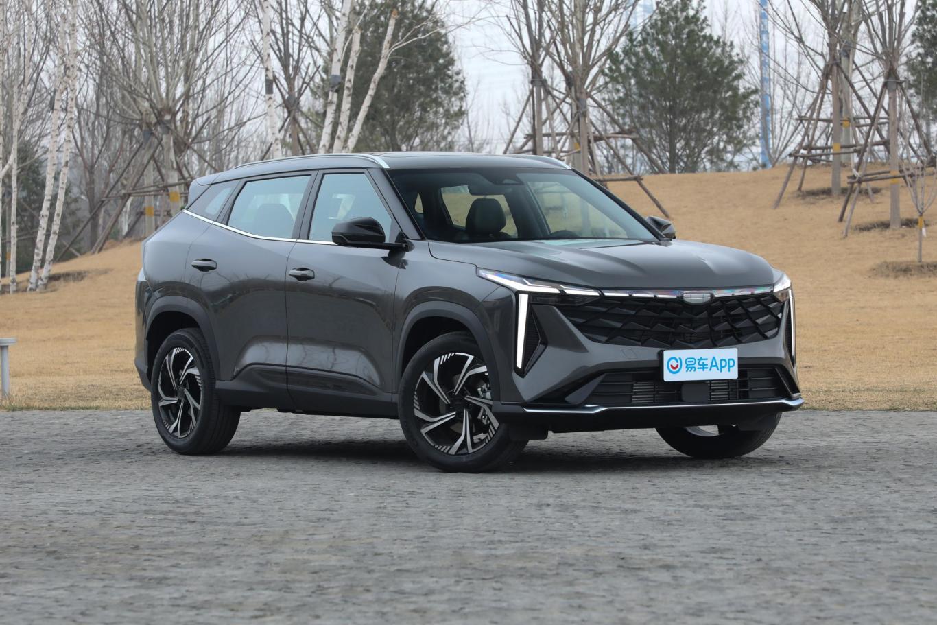 【博越博越COOL 1.5T 智慧型侧前45度车头向右水平图片-汽车图片大全】-易车