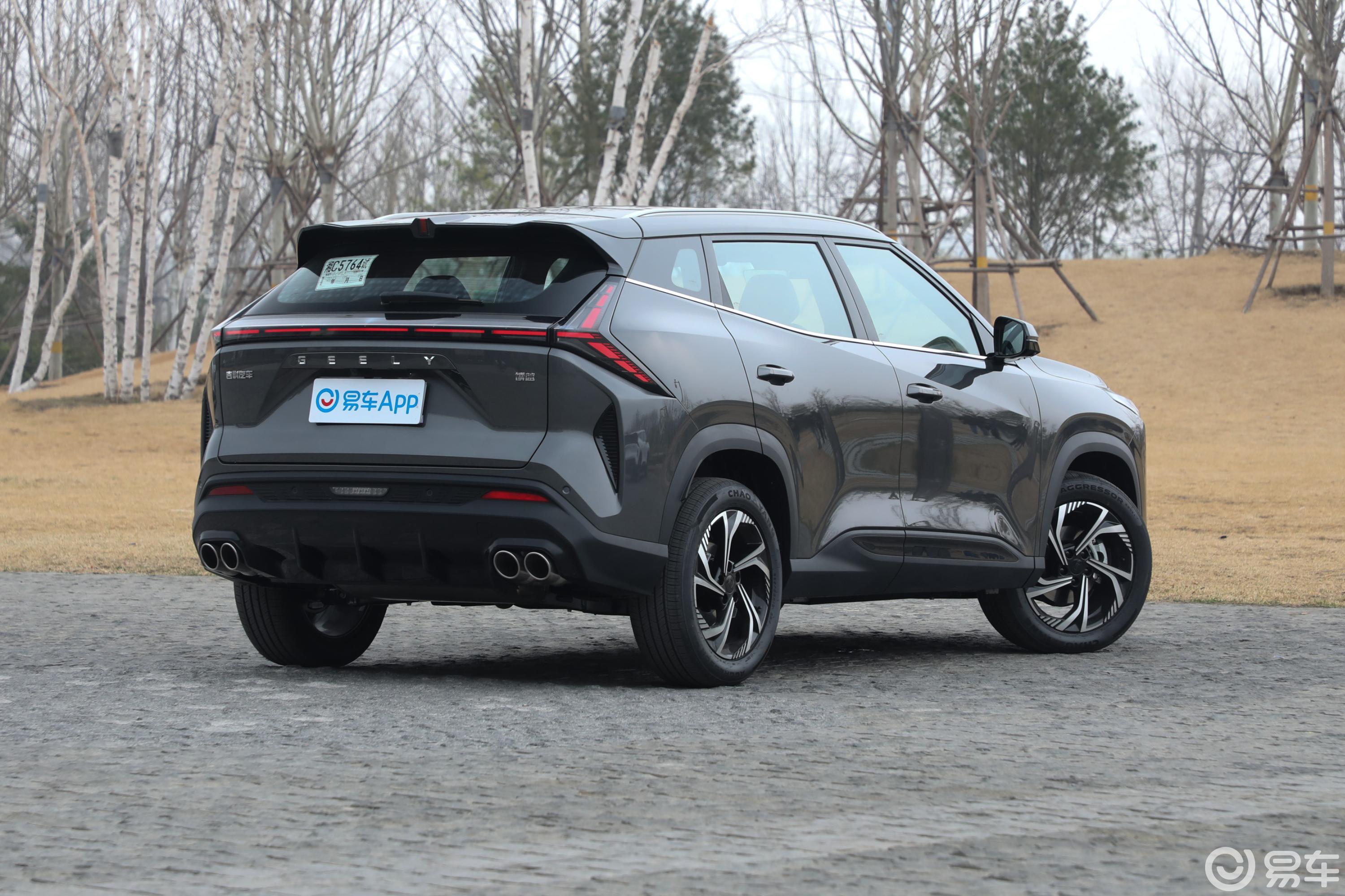 【博越博越COOL 1.5T 智慧型侧后45度车头向右水平图片-汽车图片大全】-易车