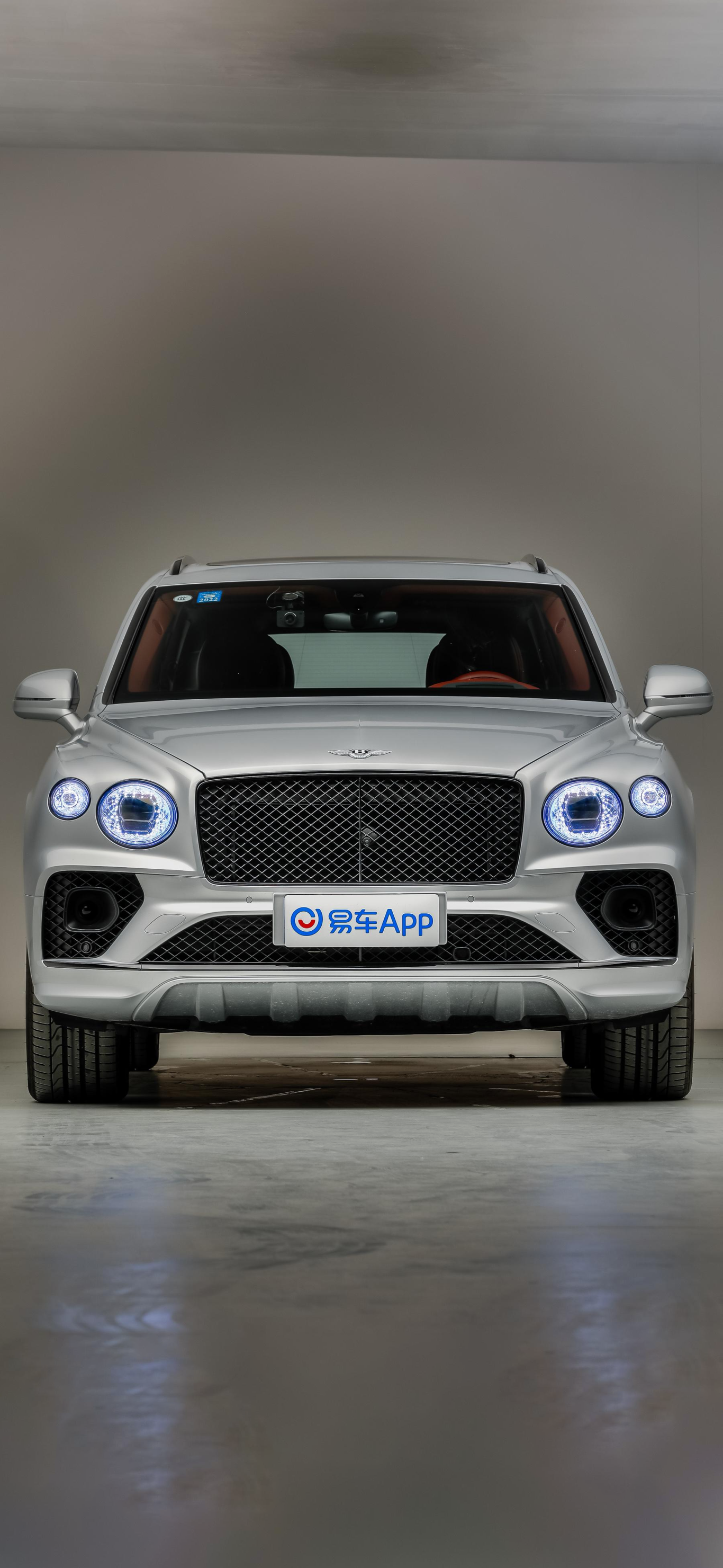 【添越4.0T V8图片-汽车图片大全】-易车