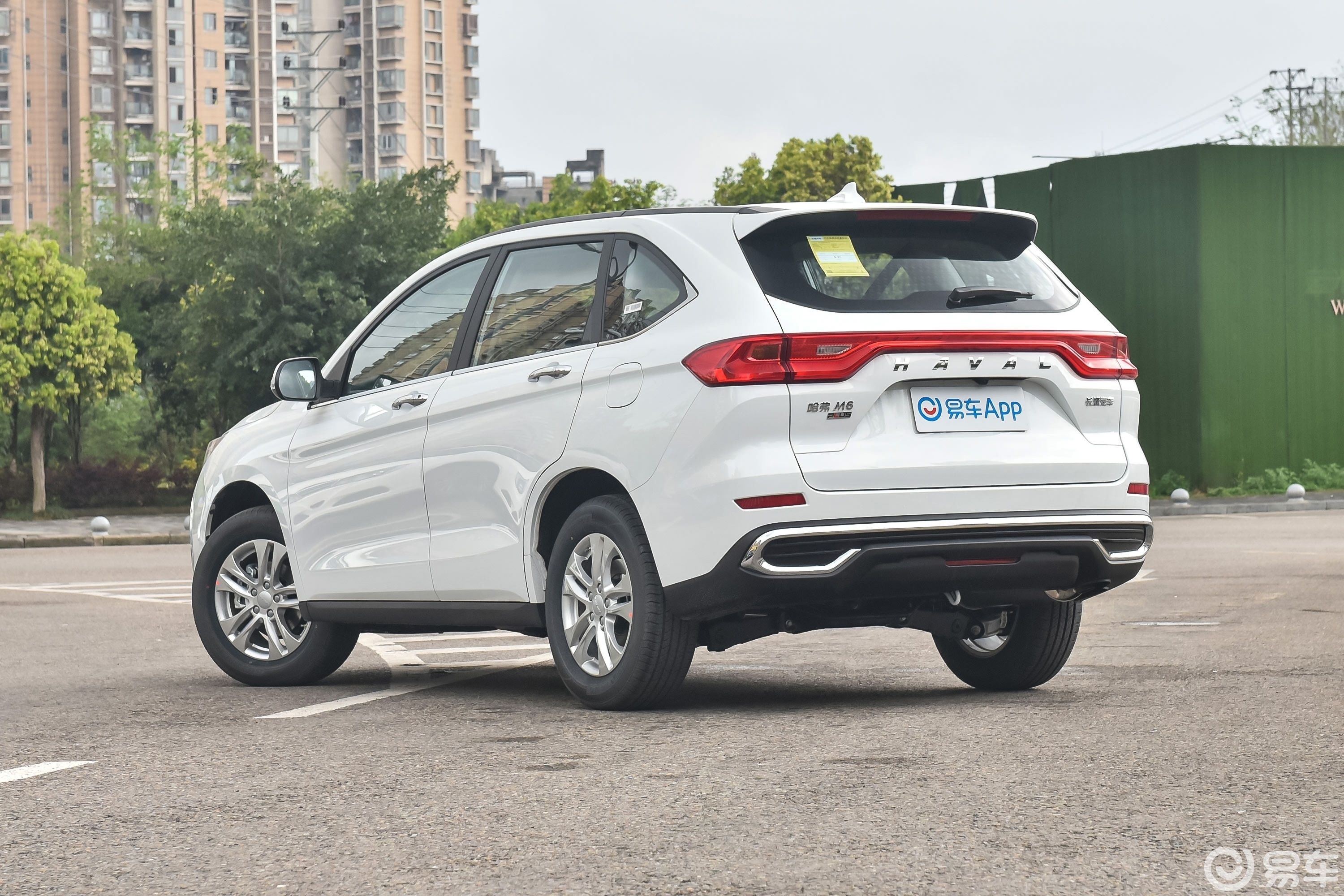 【哈弗M6PLUS 1.5T 双离合精英智联型侧后45度车头向左水平图片-汽车图片大全】-易车