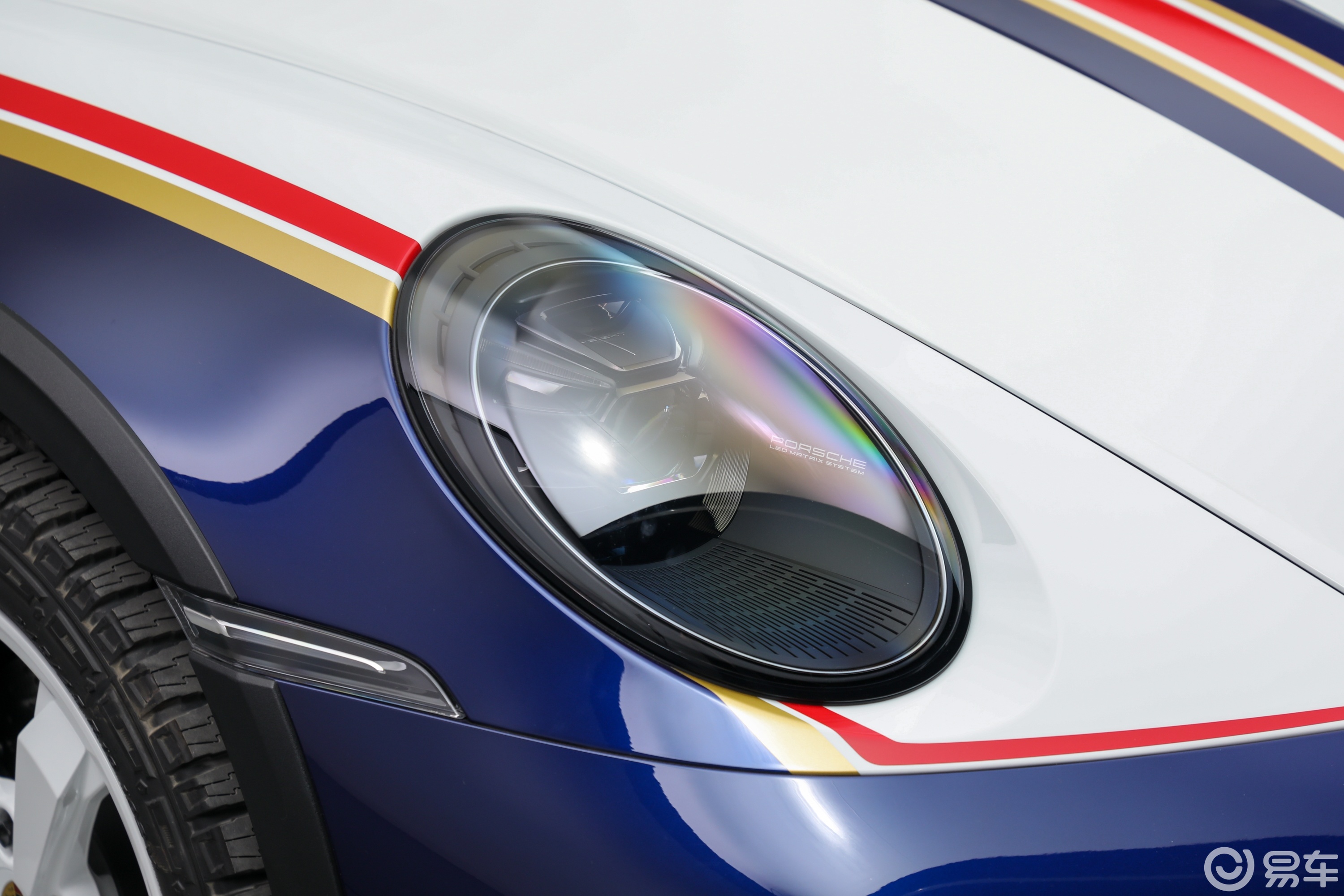 【保时捷911Dakar 3.0T大灯侧45度俯拍图片-汽车图片大全】-易车