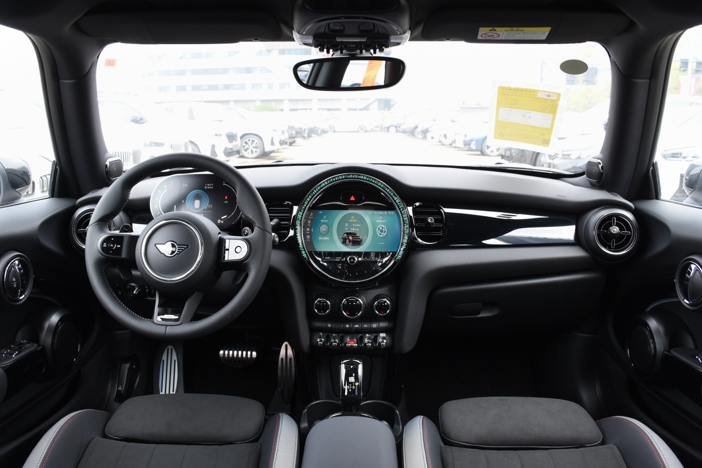 【MINI改款 2.0T COOPER S 赛车手内饰全景正拍图片-汽车图片大全】-易车