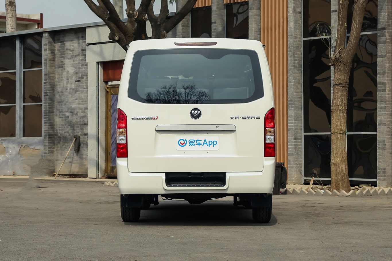 【风景G7商运版 2.4L 短轴低顶明窗 10座 汽油正后水平图片-汽车图片大全】-易车