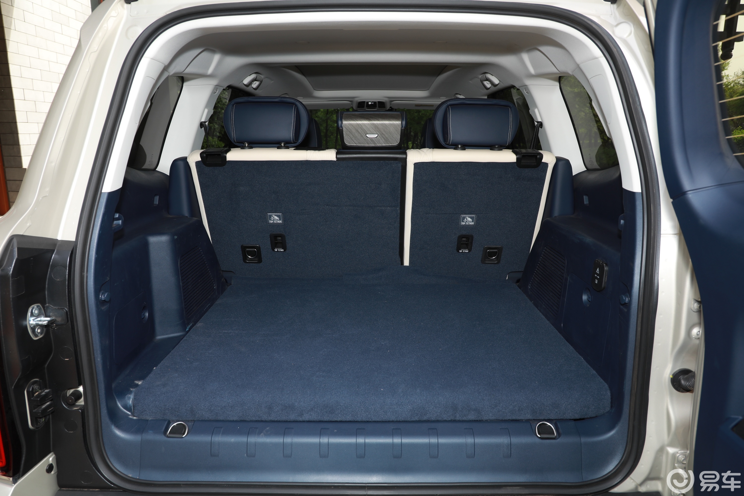 【坦克500新能源2.0T Hi4-T后备厢空间特写图片-汽车图片大全】-易车