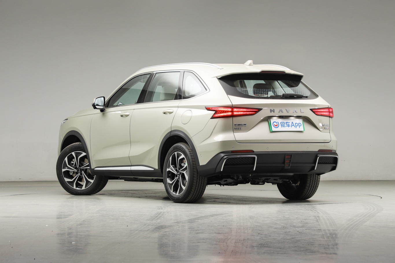 【哈弗枭龙MAX1.5L 105km 四驱智能旗舰版侧后45度车头向左水平图片-汽车图片大全】-易车