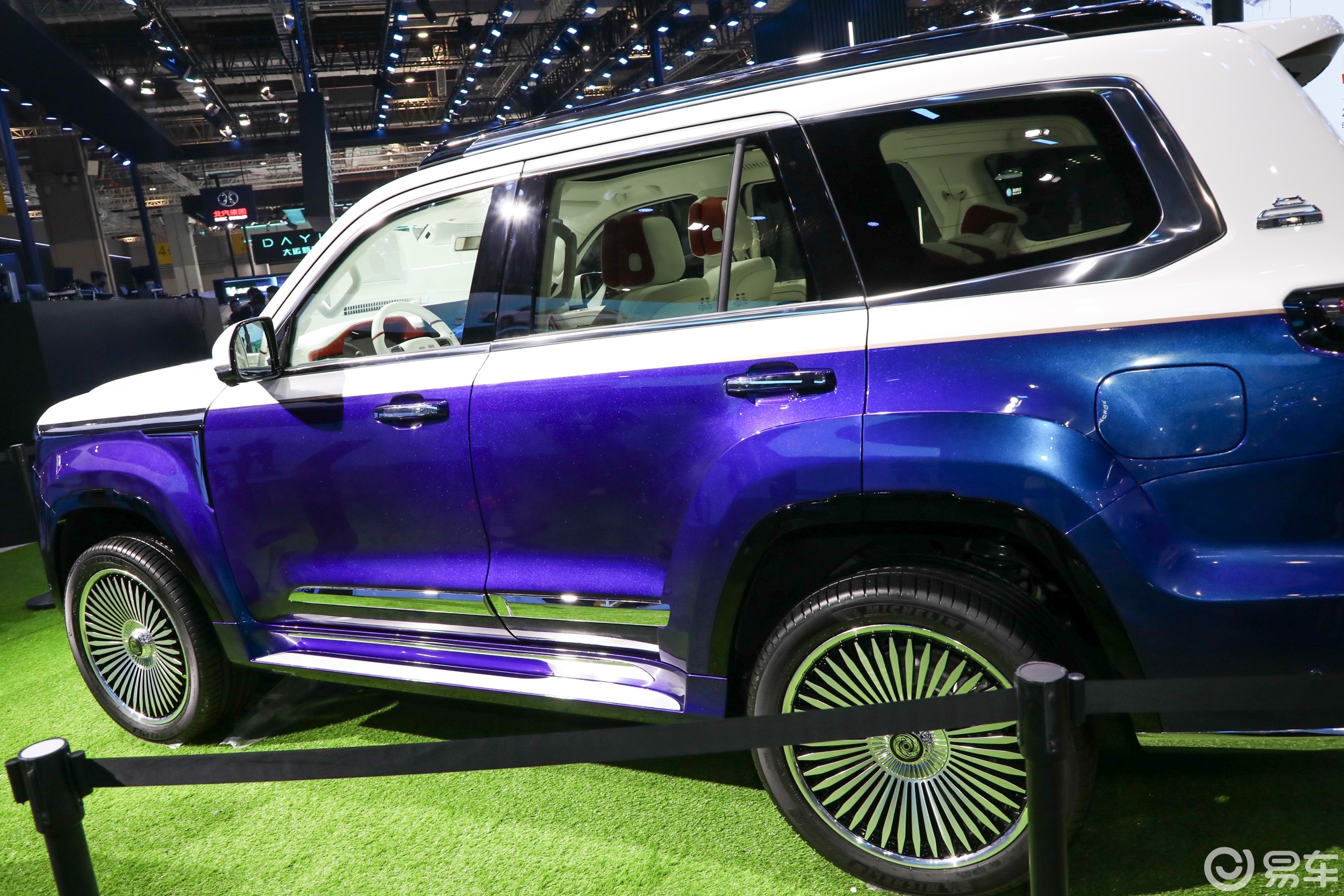 【北京BJ602.0T 霓影版图片-汽车图片大全】-易车