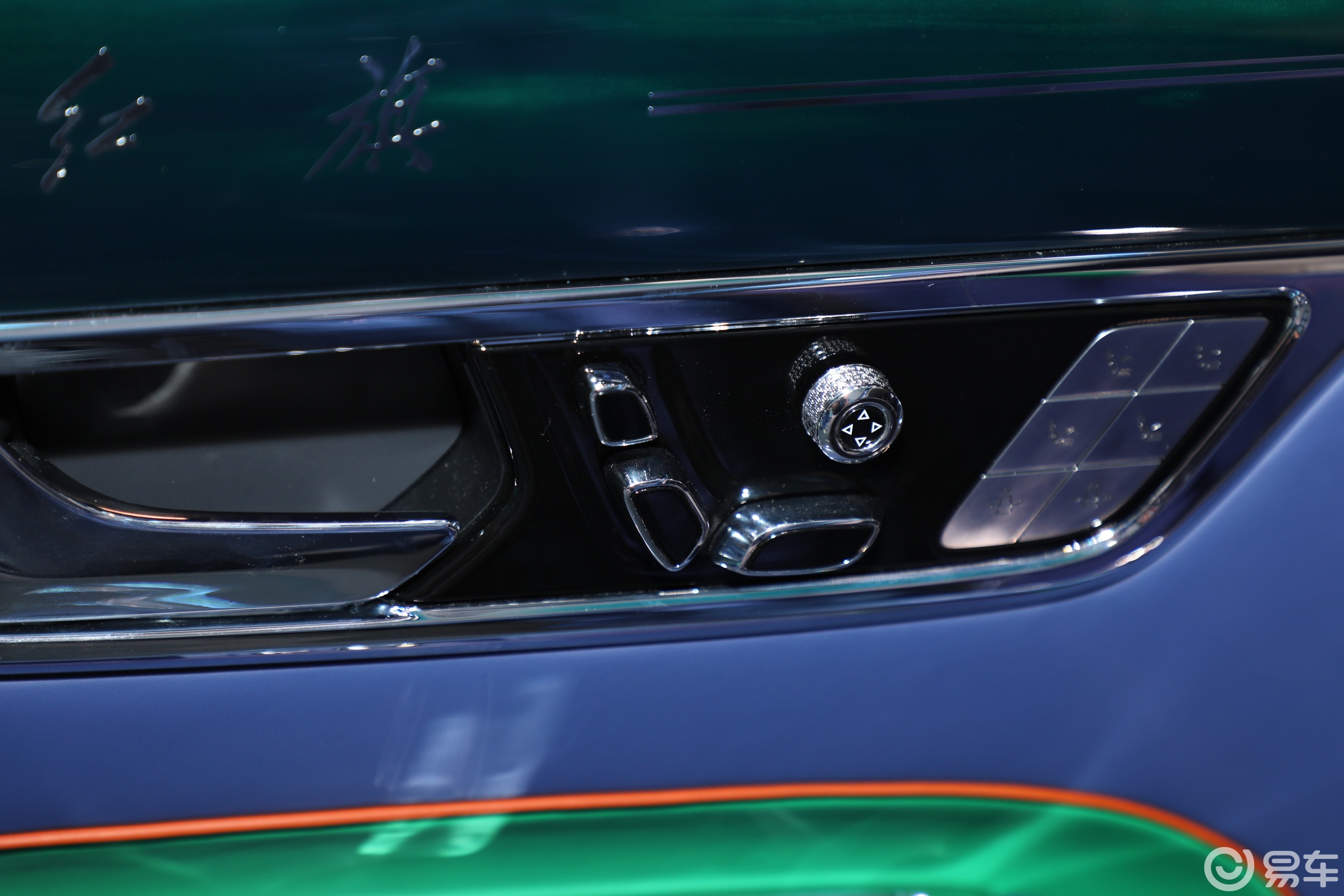 【红旗L54.0T 顶配版空间图片-汽车图片大全】-易车