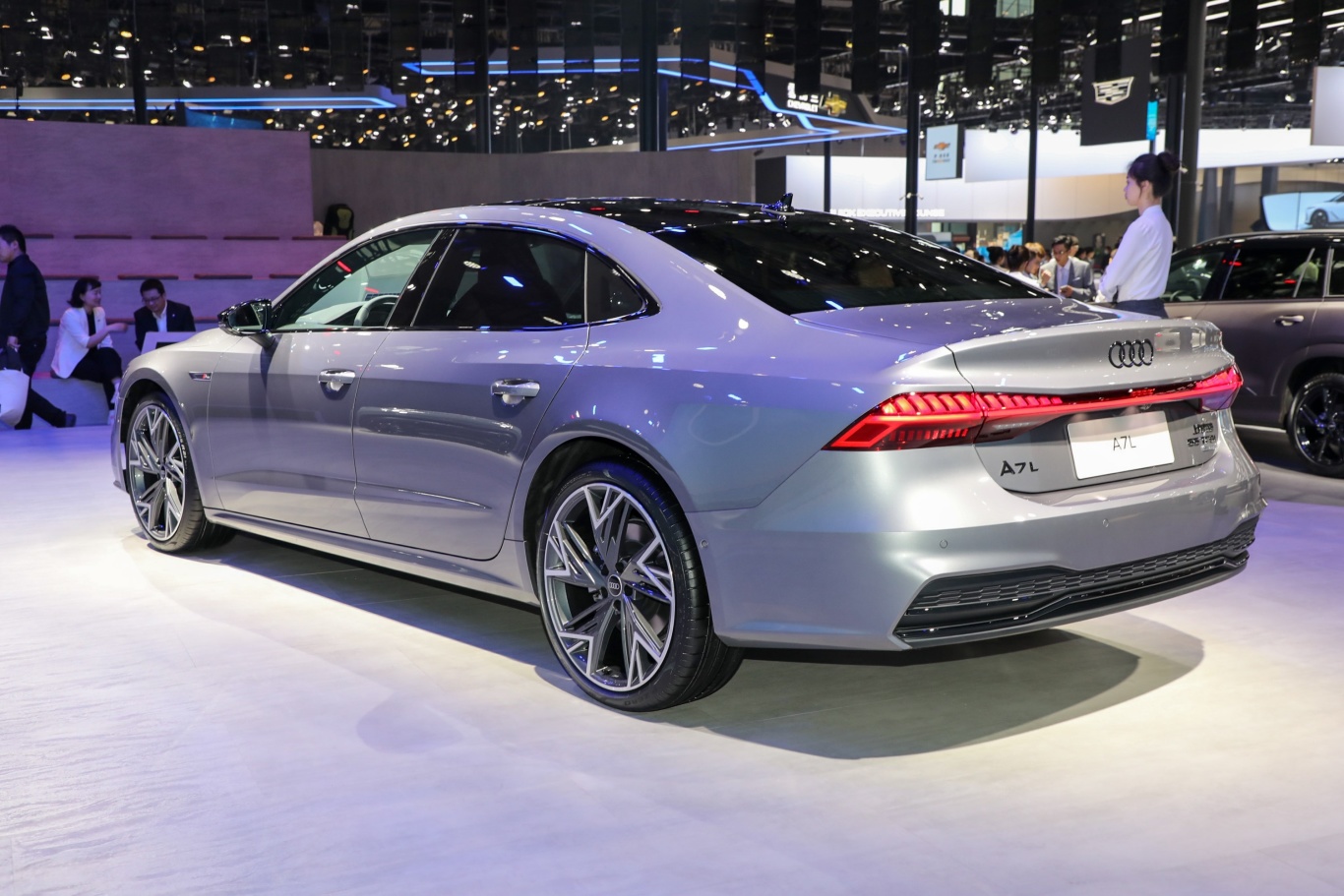 【奥迪A7L55 TFSI quattro S-line 黑武士版图片-汽车图片大全】-易车