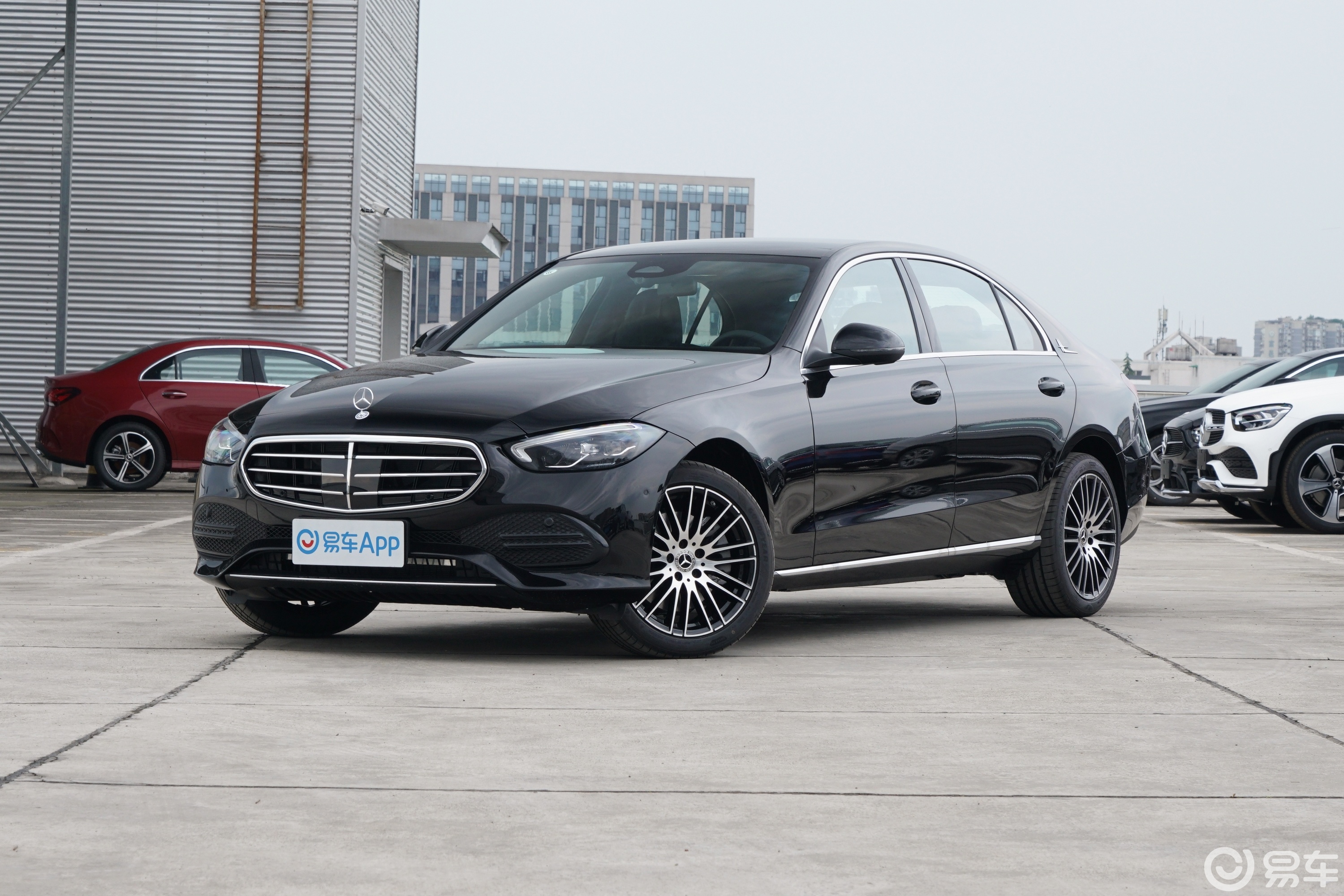 【奔驰C级改款 C 260 L侧前45度车头向左水平图片-汽车图片大全】-易车