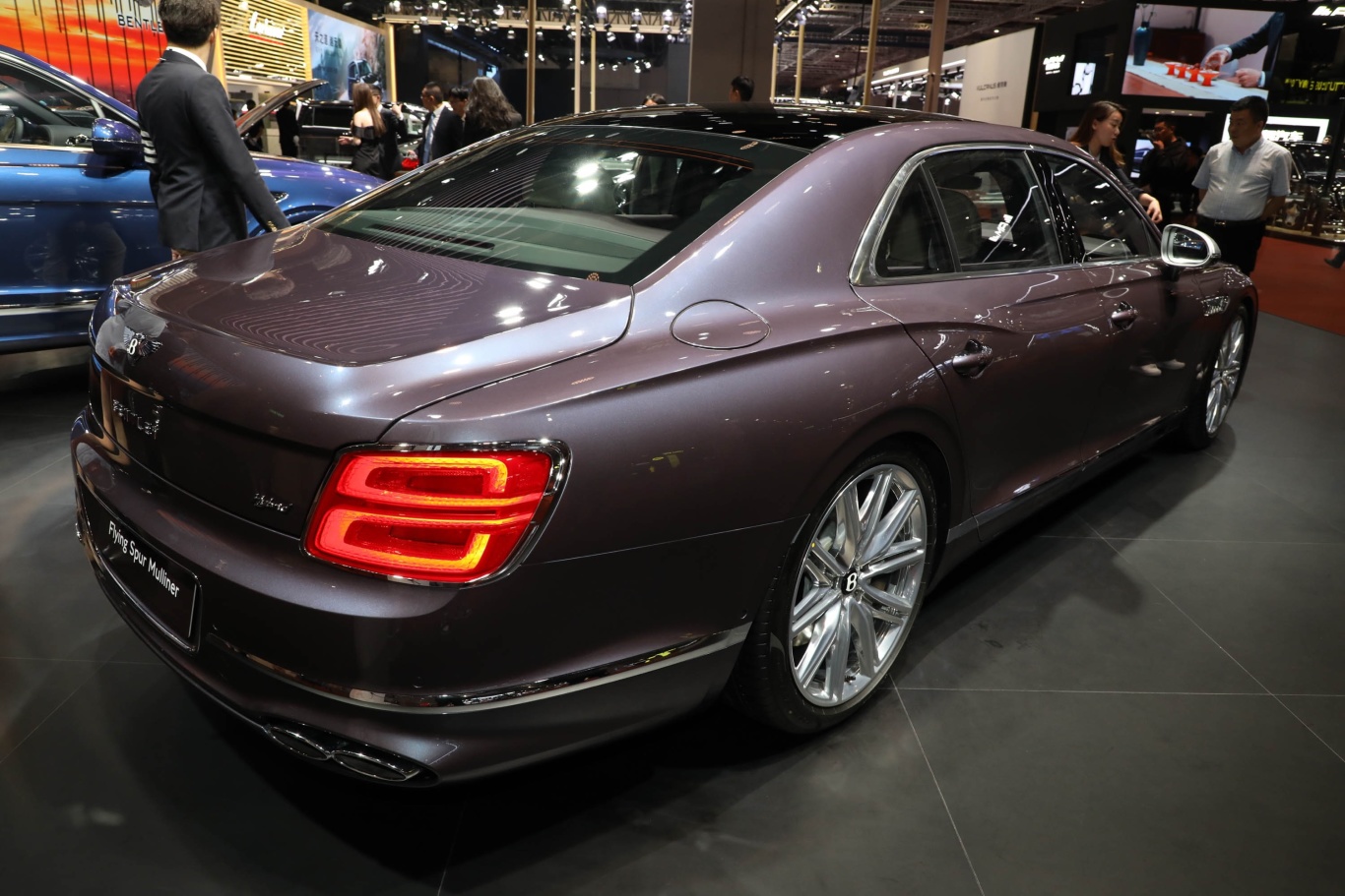 【飞驰4.0T V8 S外观图片-汽车图片大全】-易车