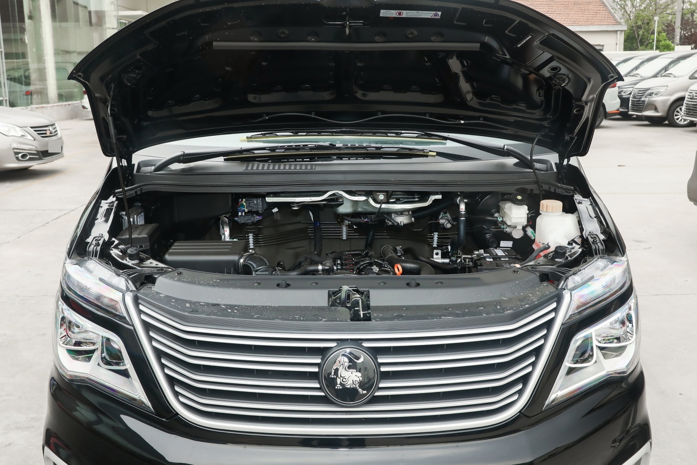 【菱智V3 1.6L 基本型 2座前舱整体图片-汽车图片大全】-易车