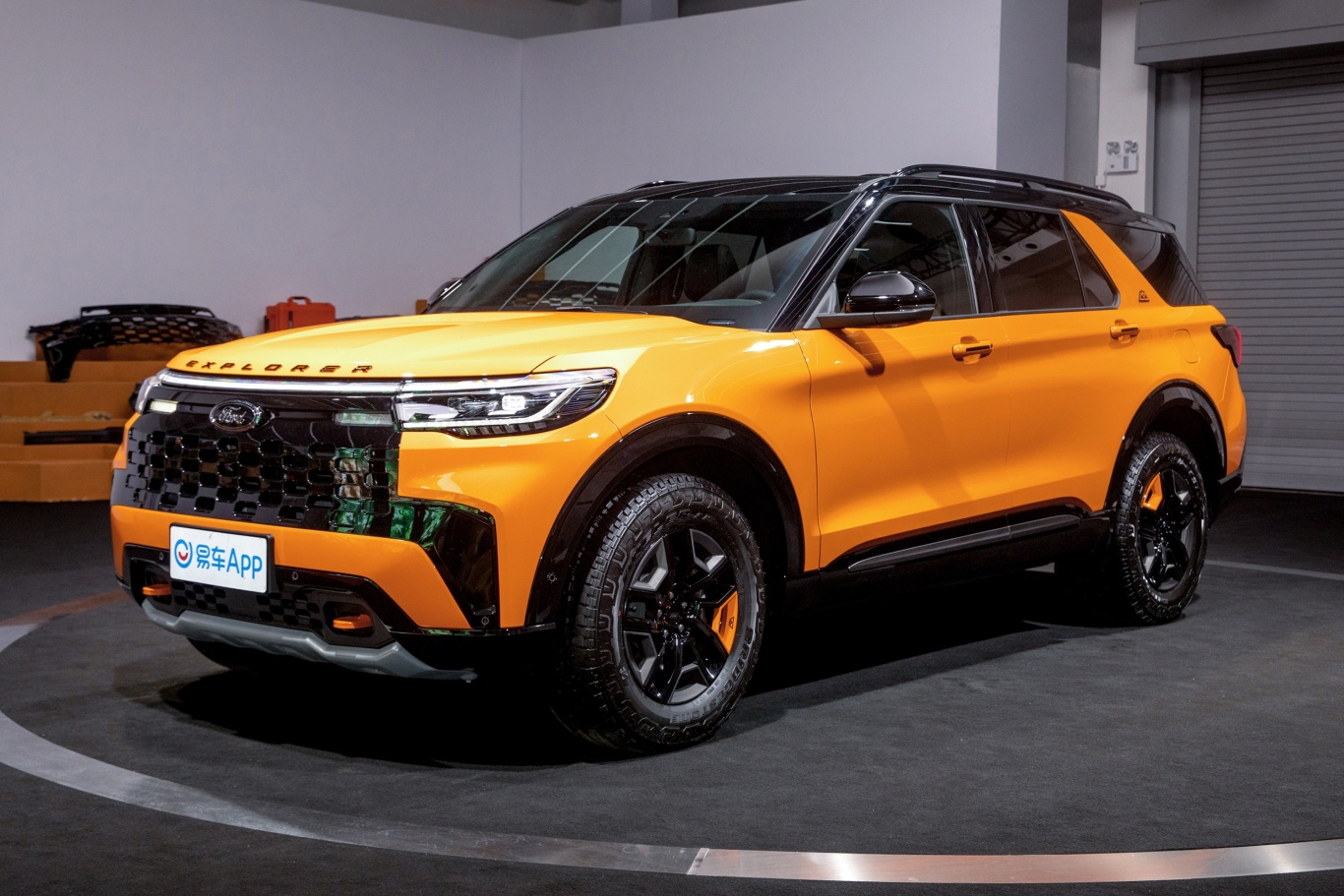 【探险者EcoBoost 285 四驱昆仑巅峰版 7座侧前45度车头向左水平图片-汽车图片大全】-易车