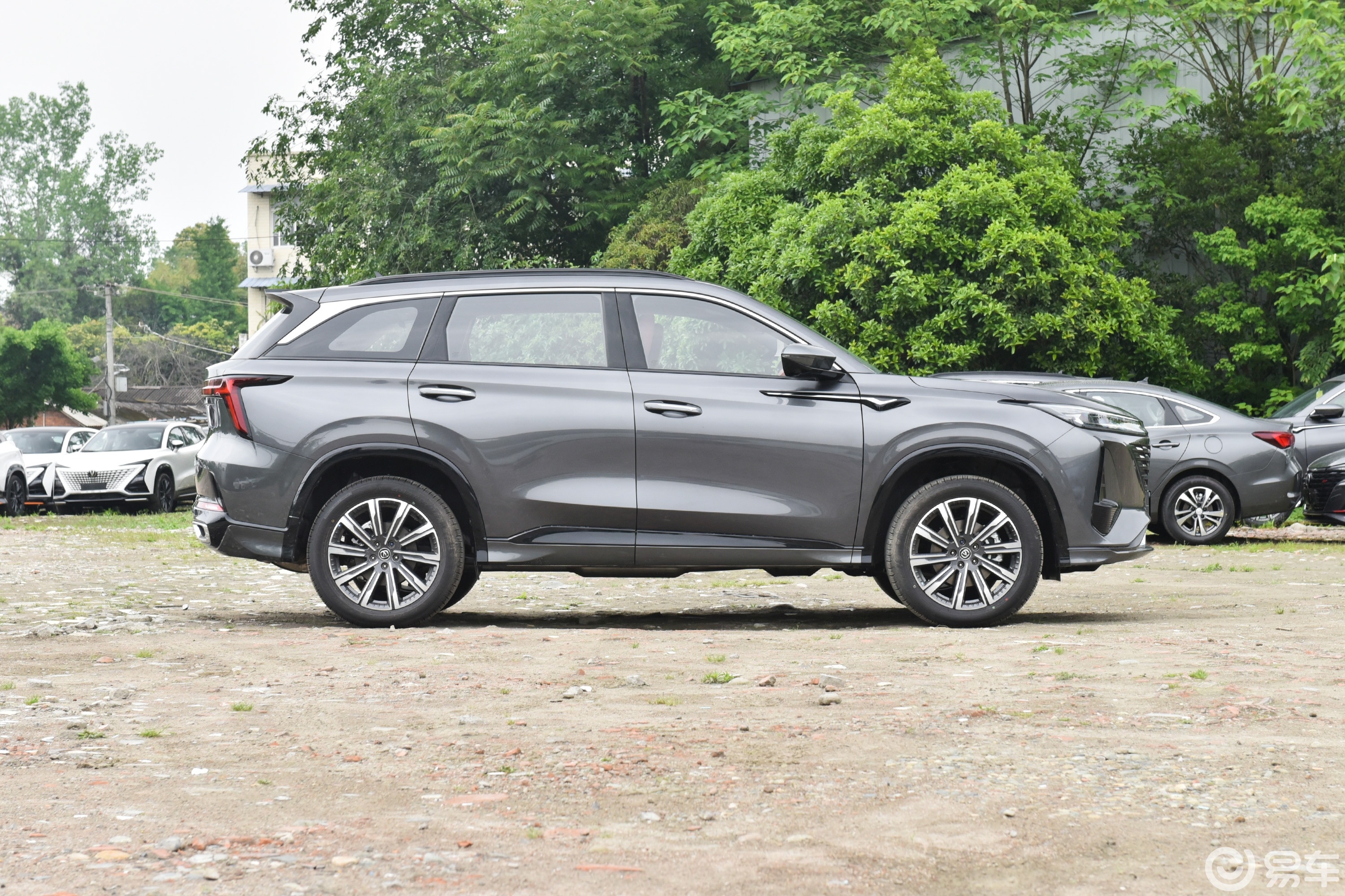 【长安CS75PLUS第三代 2.0T 尊贵型正侧车头向右水平图片-汽车图片大全】-易车