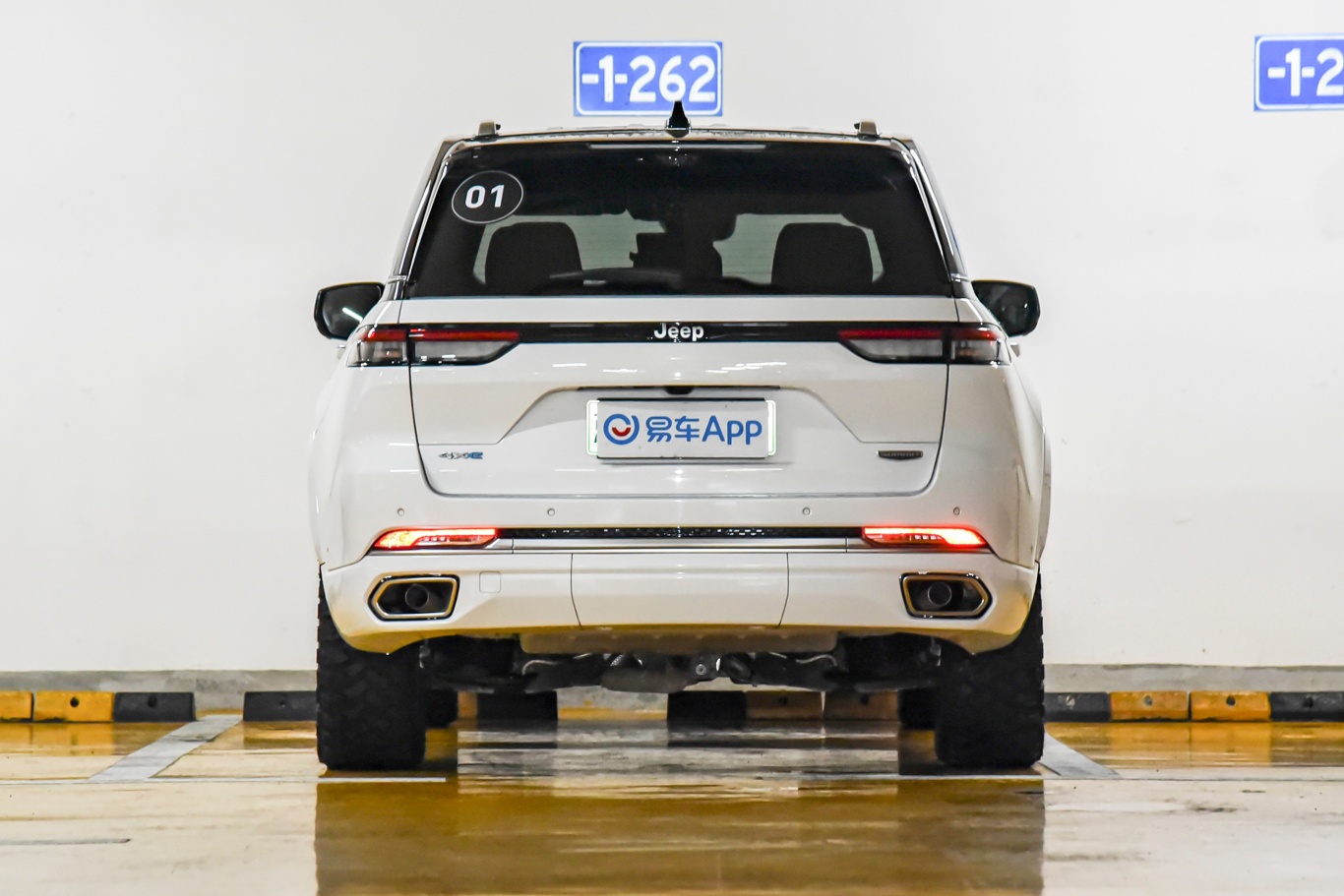 【大切诺基4xe2.0T 47km 巅峰版正后水平图片-汽车图片大全】-易车