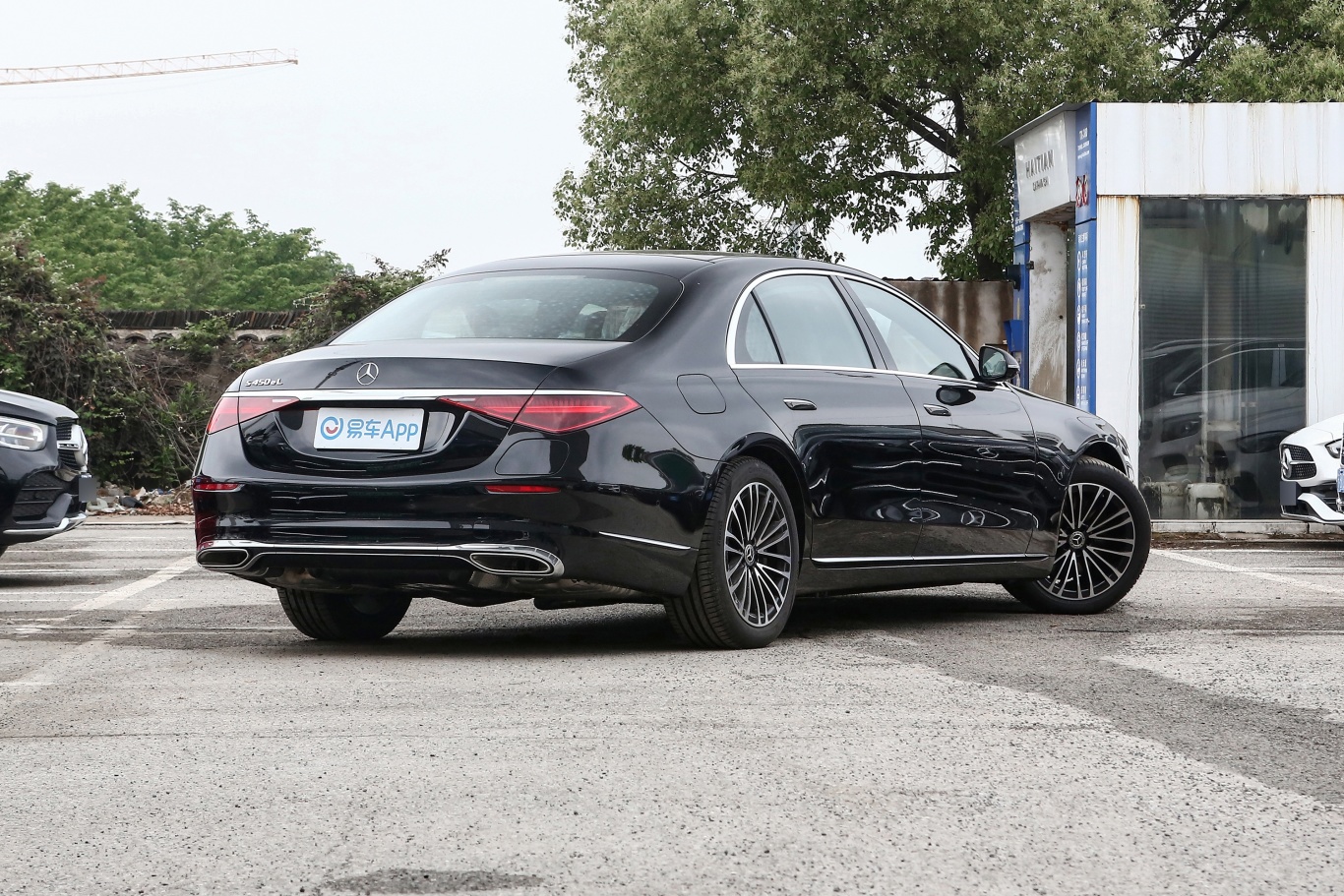 【奔驰S级 插电混动S 450 e L侧后45度车头向右水平图片-汽车图片大全】-易车