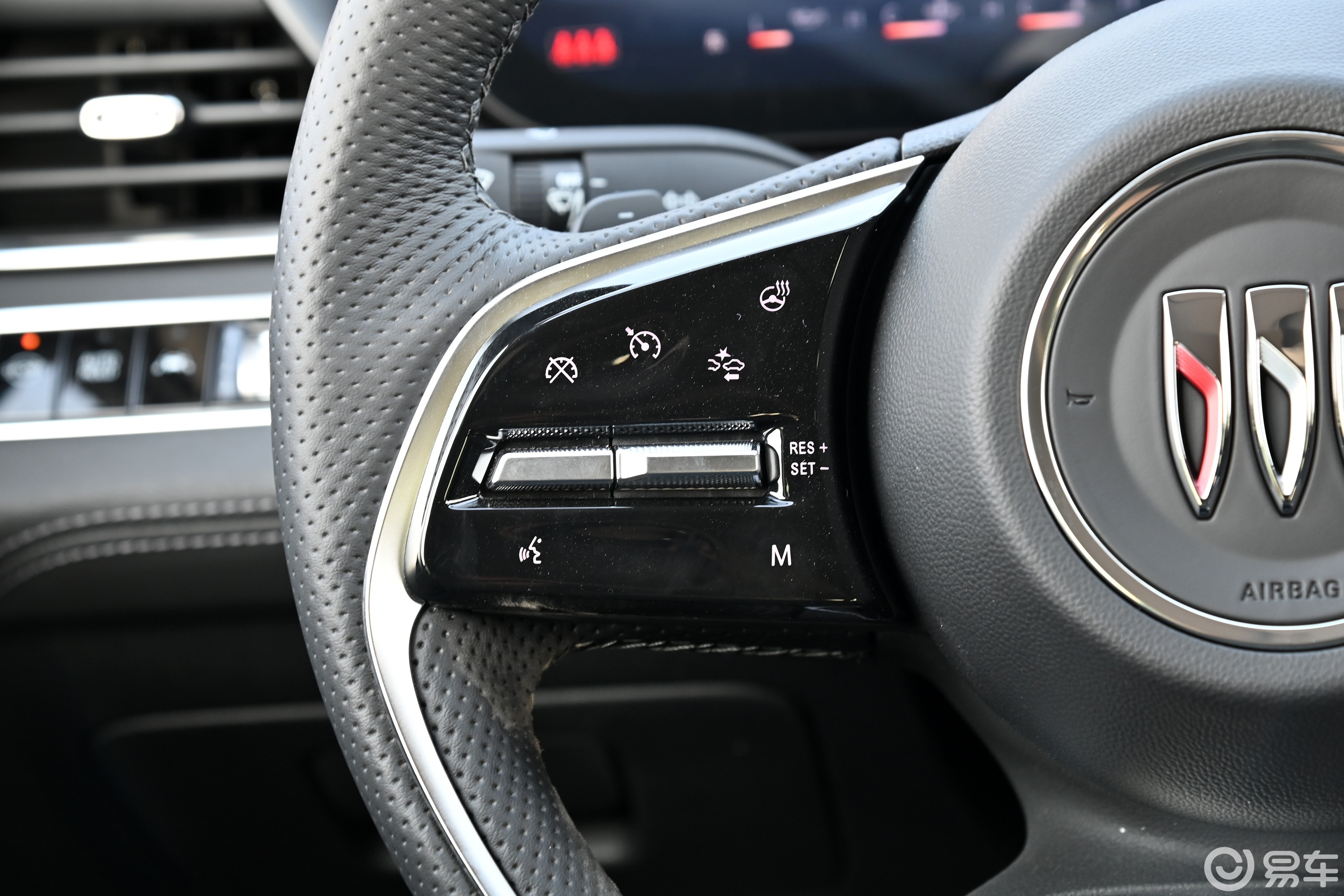 【君越28T 越尊版左侧方向盘功能按键图片-汽车图片大全】-易车