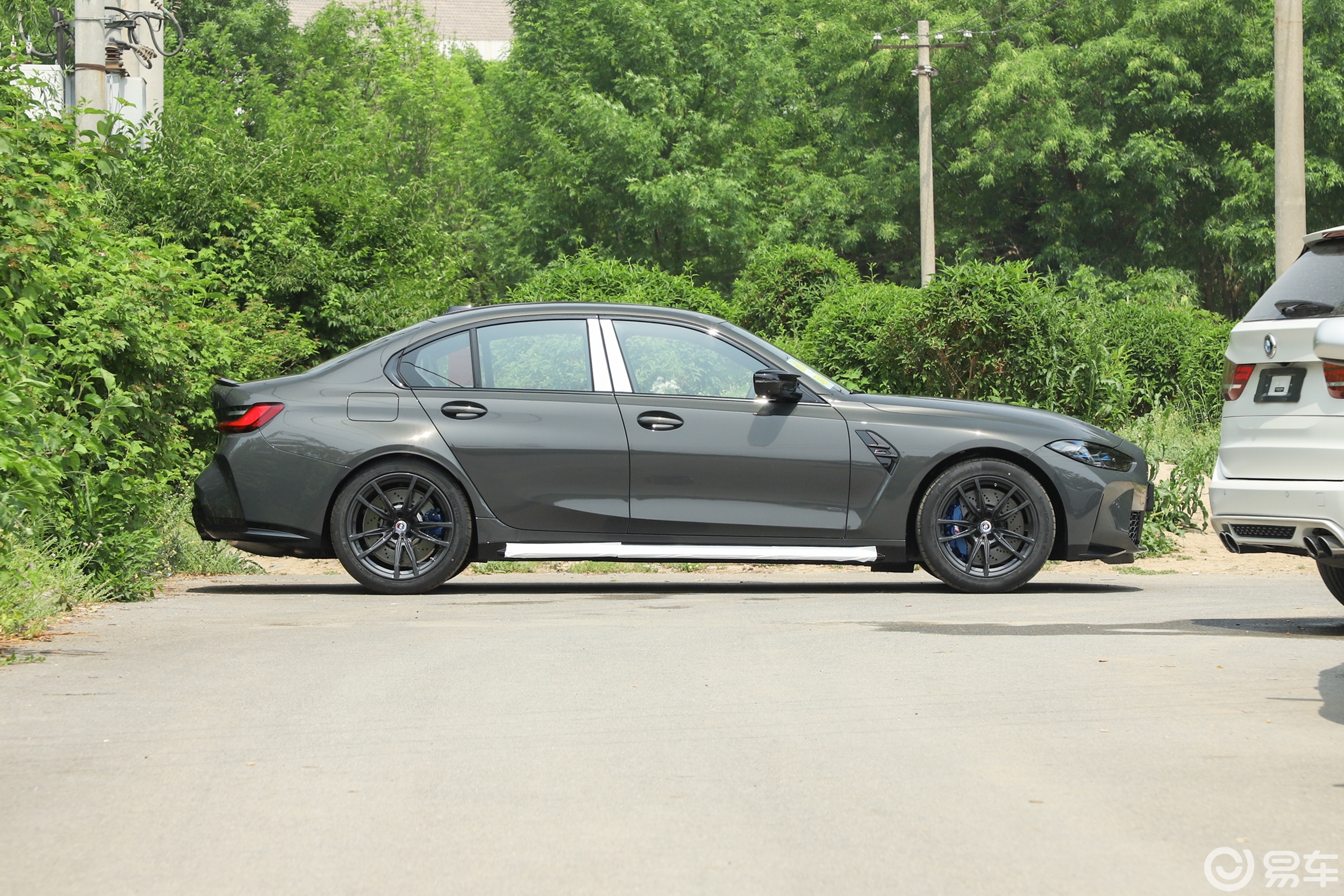 【宝马M3M3 雷霆版正侧车头向右水平图片-汽车图片大全】-易车