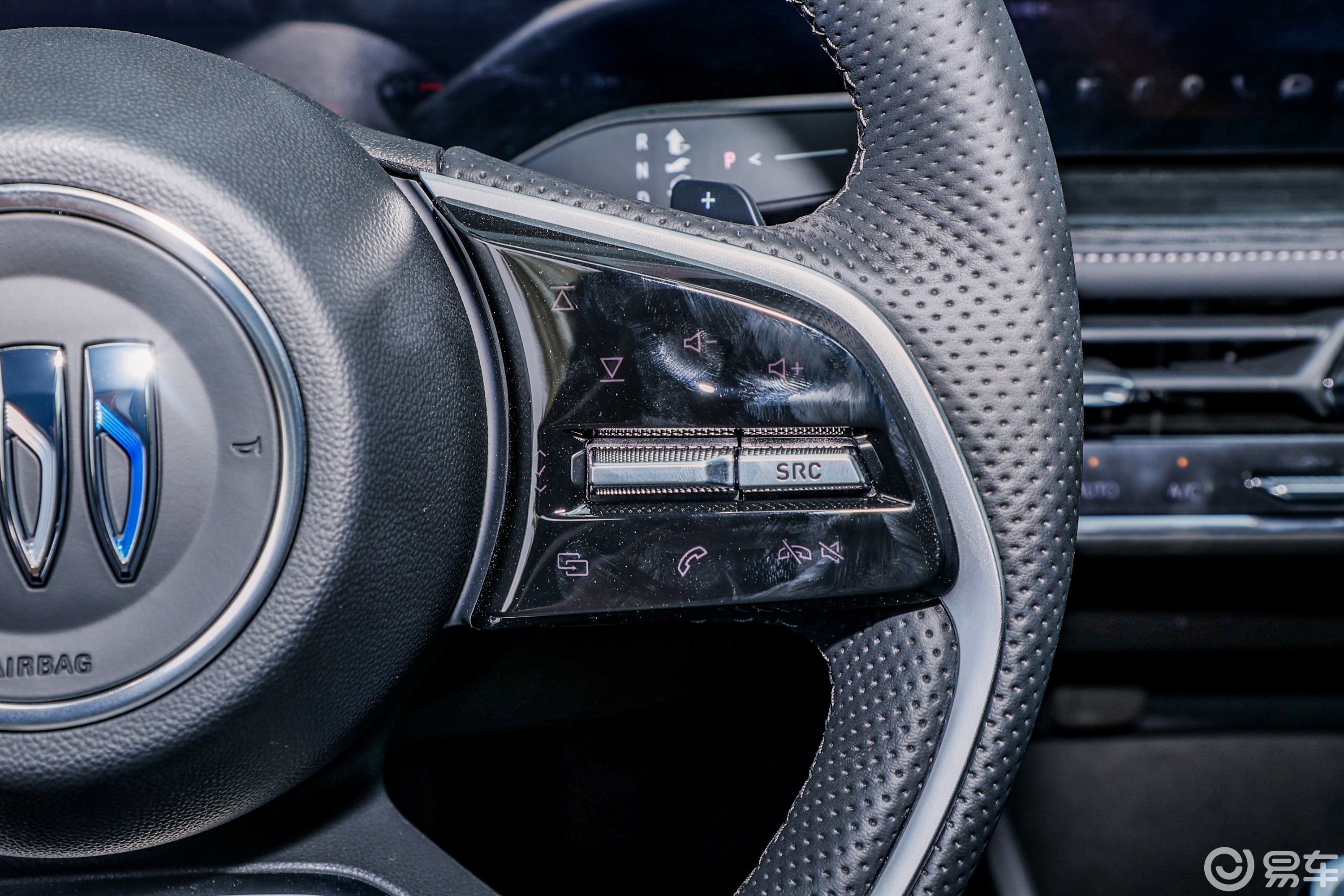 【君越28T 越尊版右侧方向盘功能按键图片-汽车图片大全】-易车