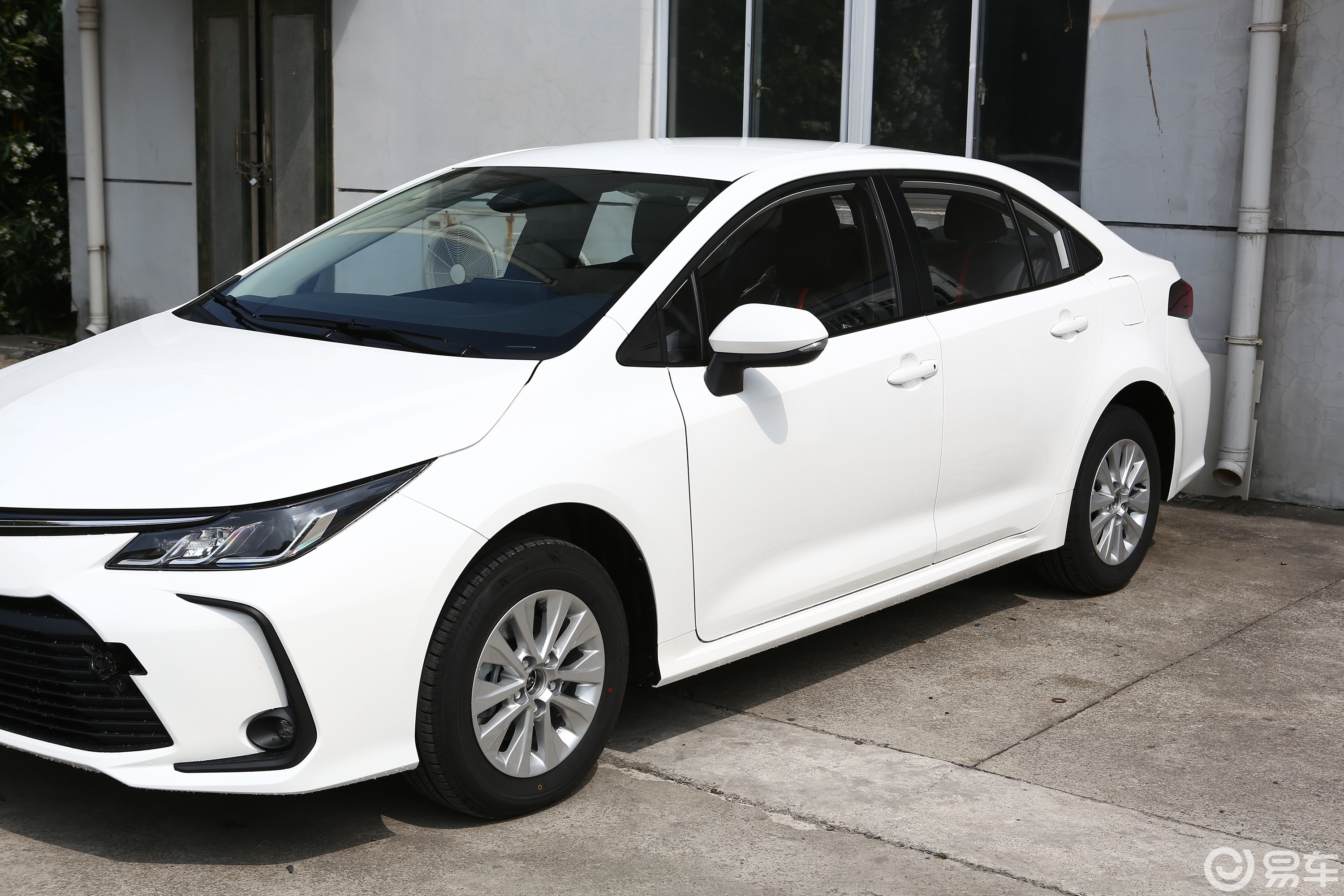 【卡罗拉1.2T 先锋版外观细节图片-汽车图片大全】-易车