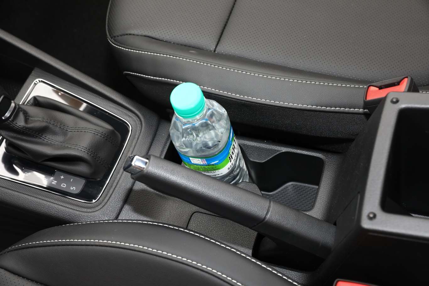 【柯米克改款 1.5L 舒享版前排杯架图片-汽车图片大全】-易车