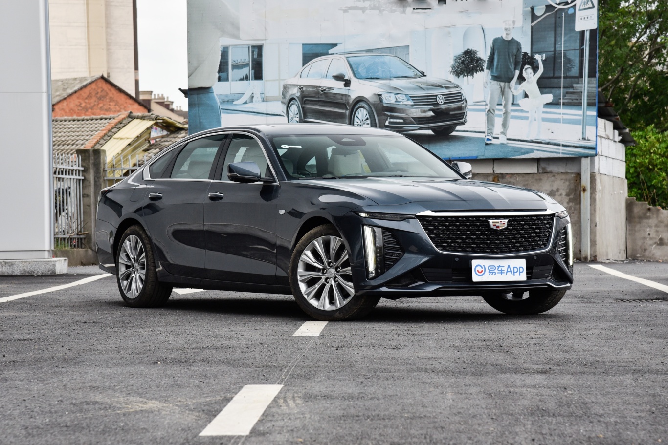 【凯迪拉克CT628T 豪华型侧前45度车头向右水平图片-汽车图片大全】-易车