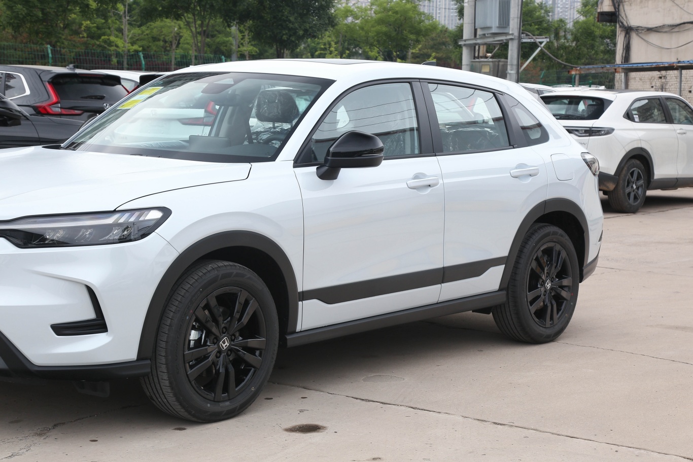 【本田HR-Ve:HEV 2.0L 动擎版外观细节图片-汽车图片大全】-易车