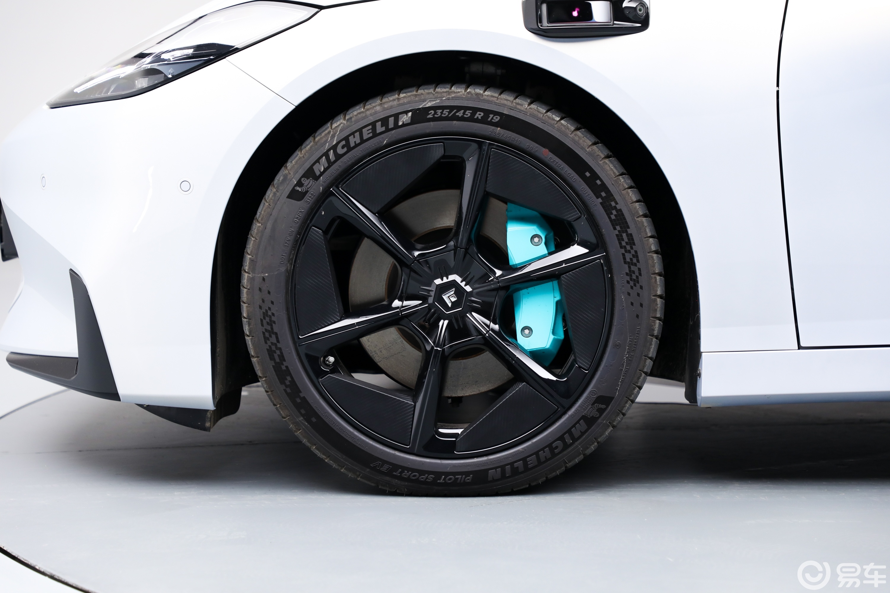 【昊铂GT710km 超充MAX版前轮毂造型图片-汽车图片大全】-易车