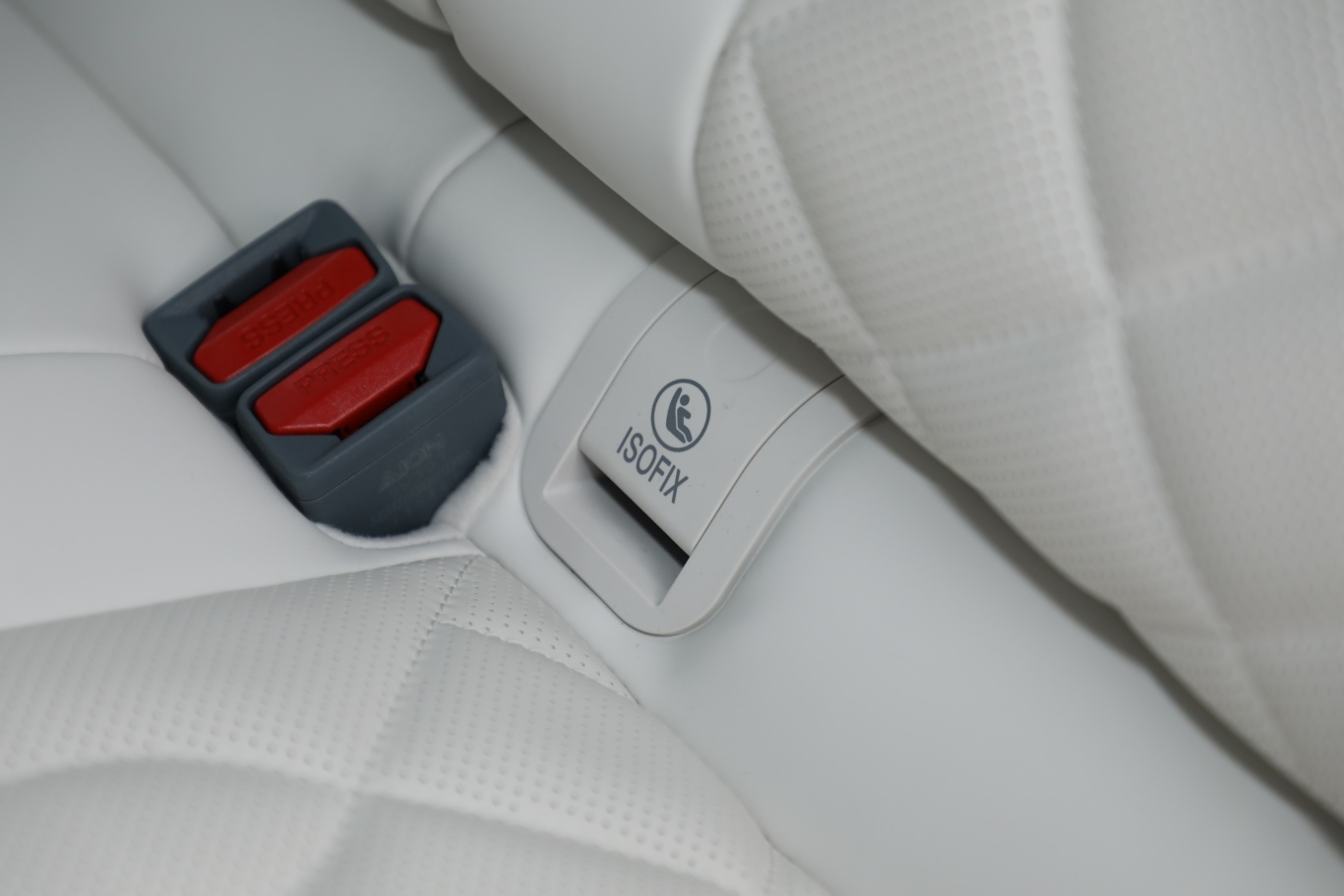 【昊铂GT710km 超充MAX版儿童座椅接口图片-汽车图片大全】-易车