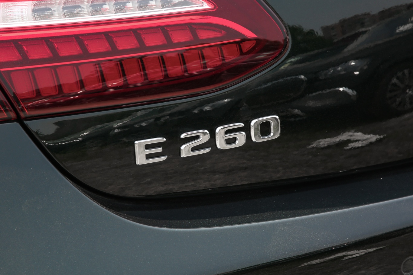 【奔驰E级(进口)改款 E 260 4MATIC 敞篷轿跑车外观细节图片-汽车图片大全】-易车