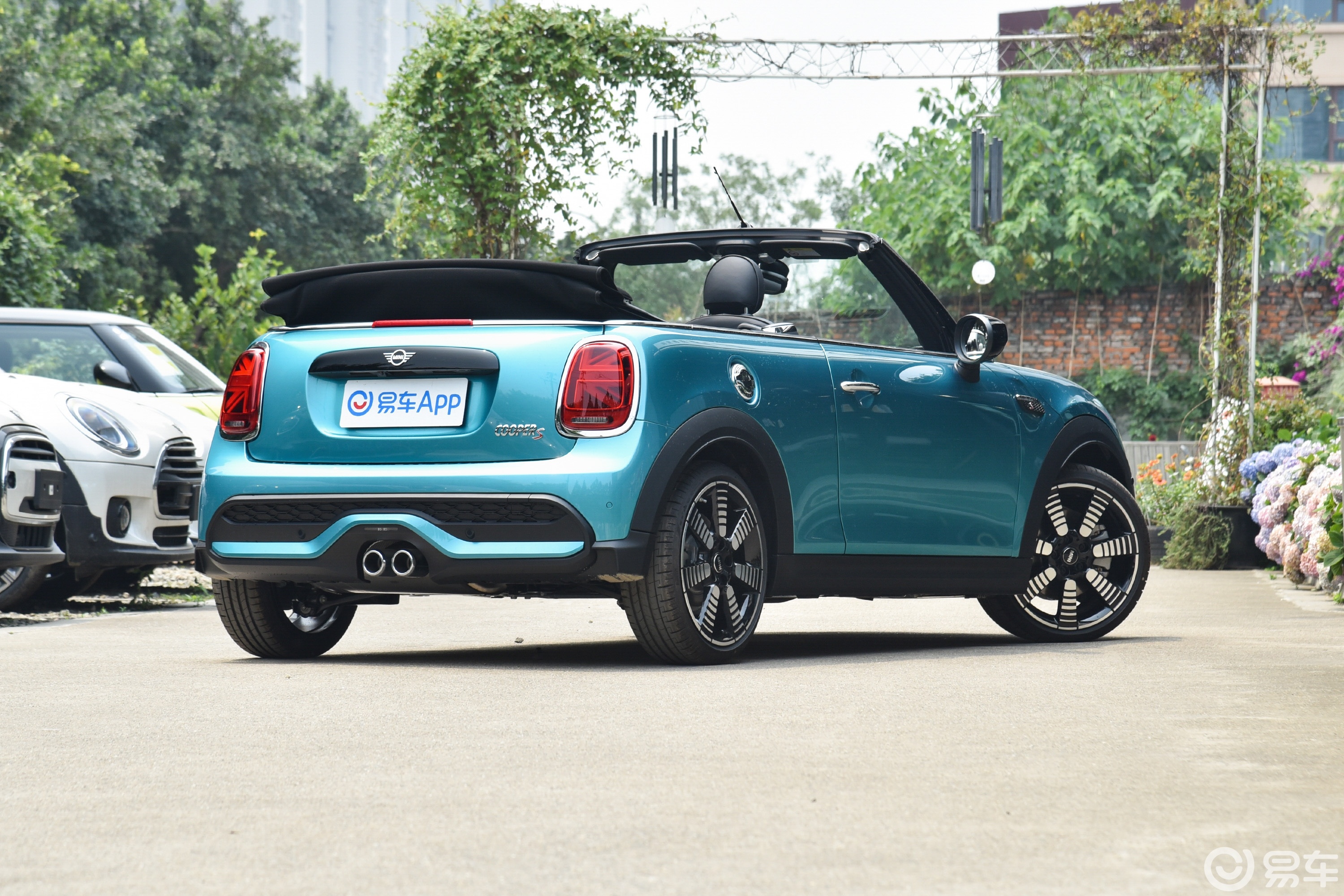 【MINI CABRIO2.0T COOPER S CABRIO 海岸线纪念版敞篷状态图片-汽车图片大全】-易车