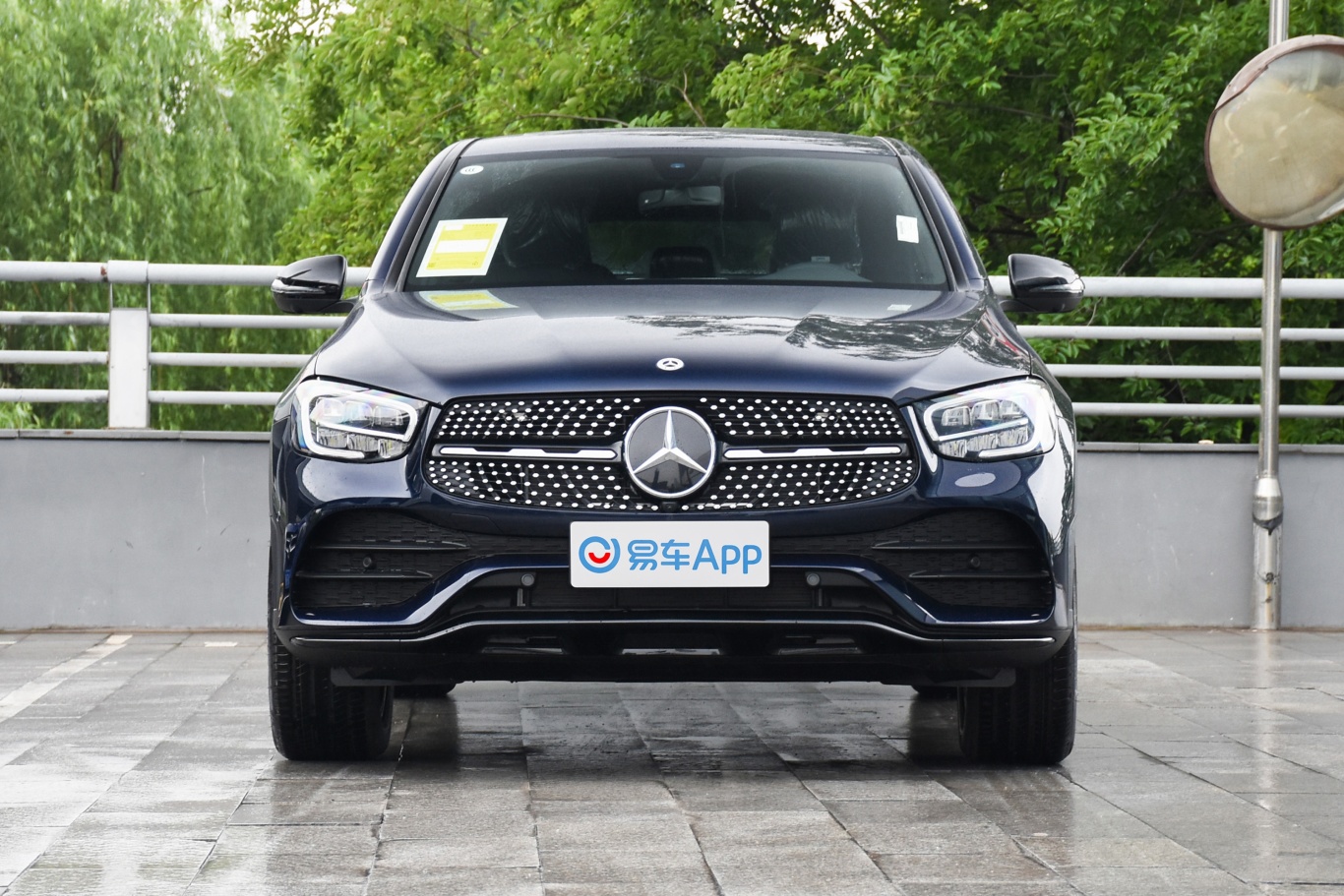 【奔驰GLC轿跑改款 GLC 260 4MATIC 轿跑SUV正前水平图片-汽车图片大全】-易车